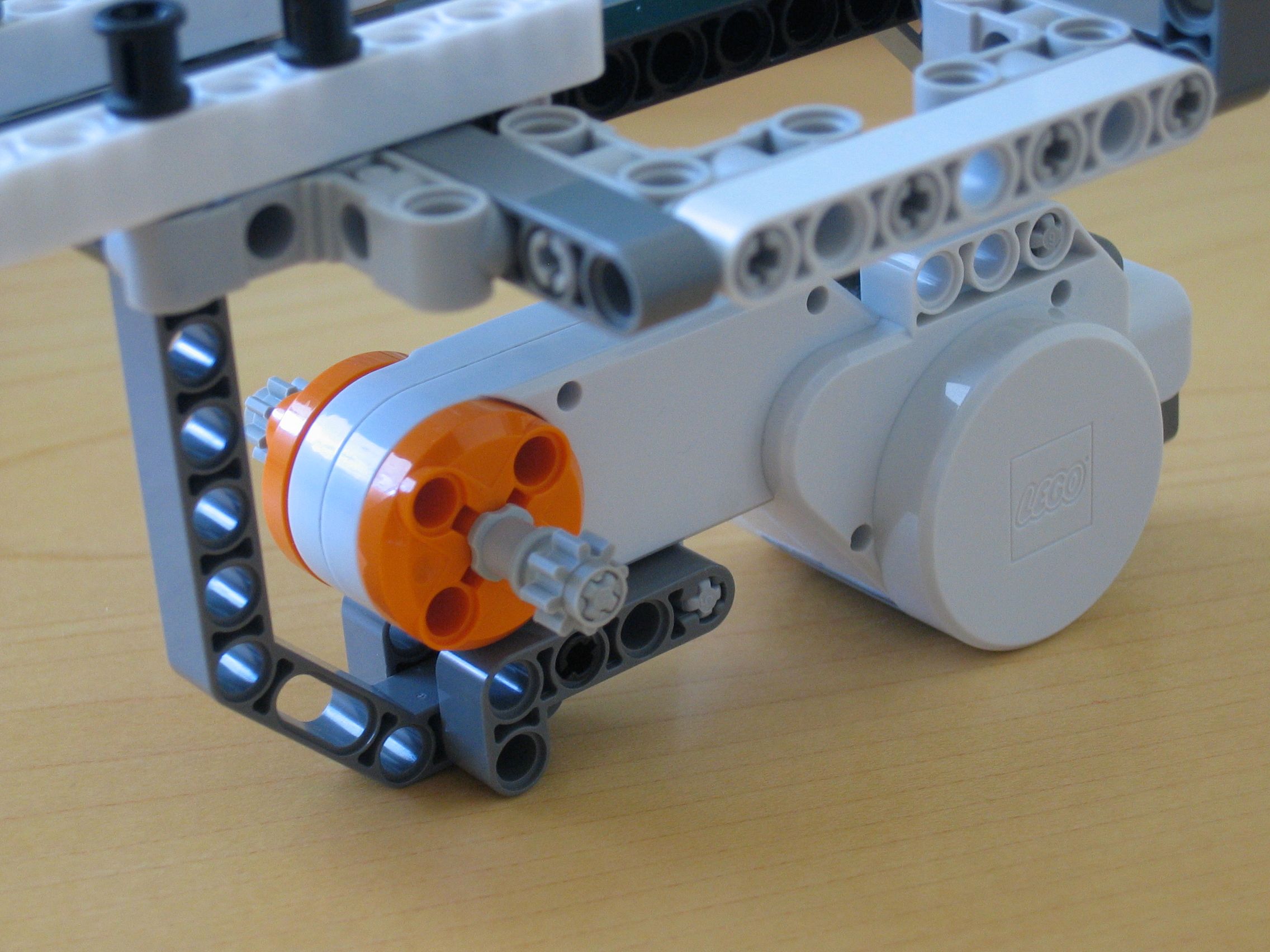 How to Build a Simple Robotic Arm From Lego Mindstorms NXT? : 9 Steps ...