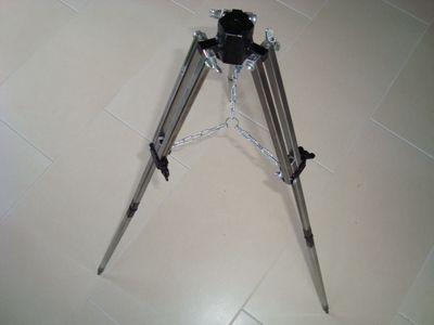 DIY Camera Tripod : 6 Steps - Instructables