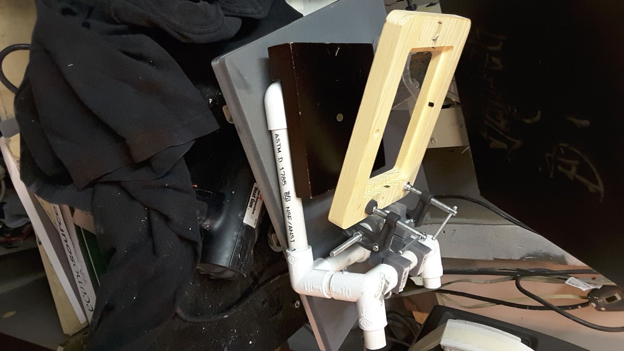 BUDGET SCREENPRINT DIY : 10 Steps (with Pictures) - Instructables