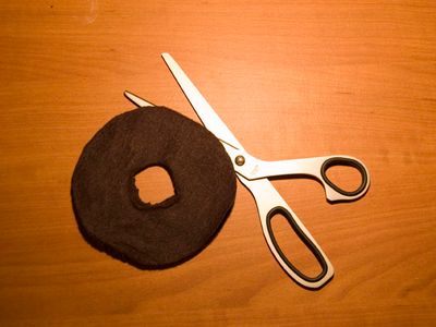 Sockophones - Earphone Padding Made From Socks : 6 Steps - Instructables