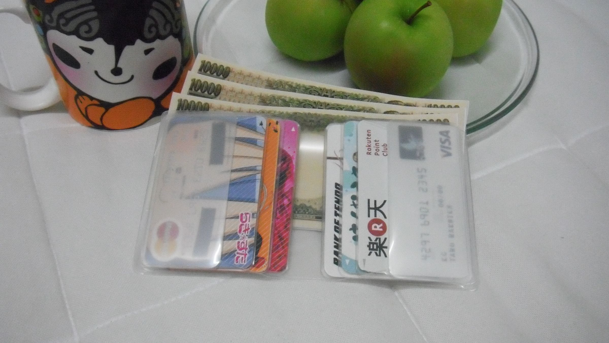 Transparent Wallet : 9 Steps (with Pictures) - Instructables