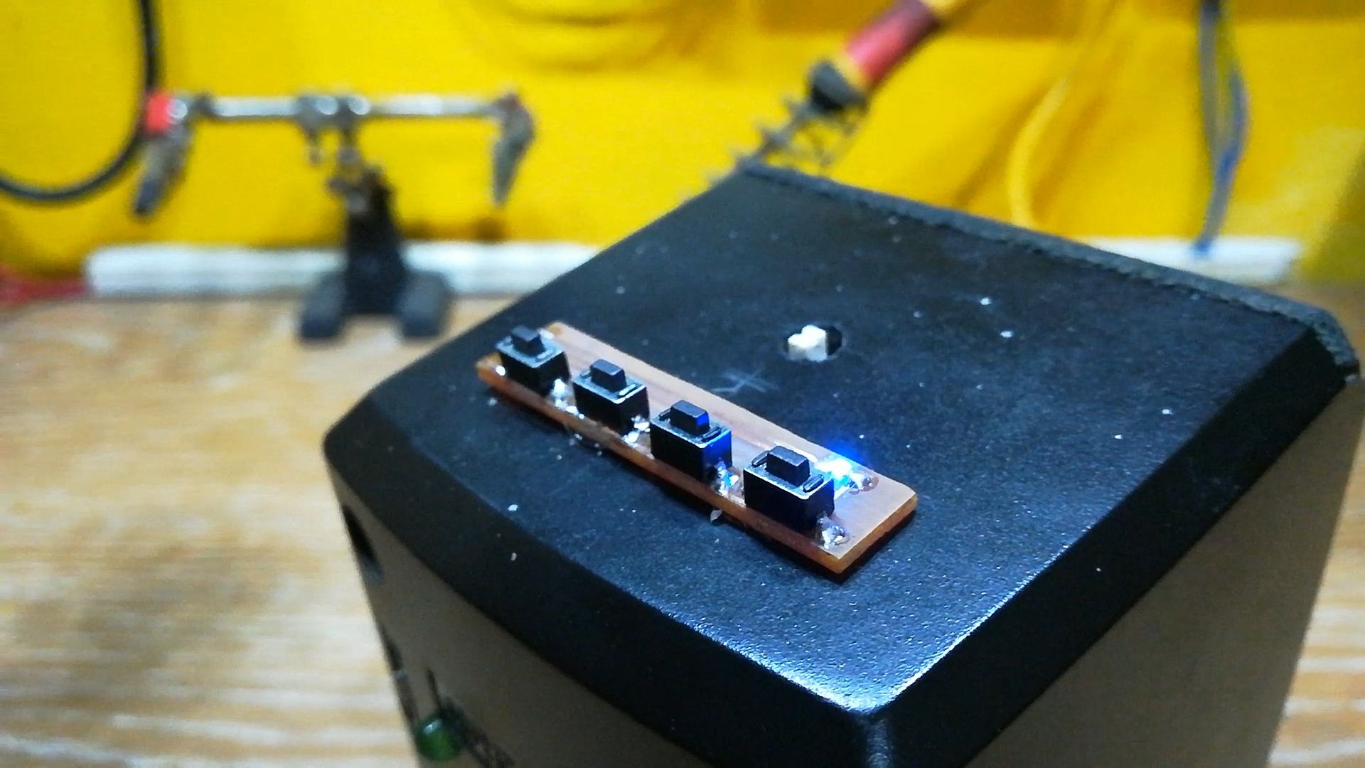 Convert Old Speaker Into a Portable MP3 Player : 5 Steps - Instructables