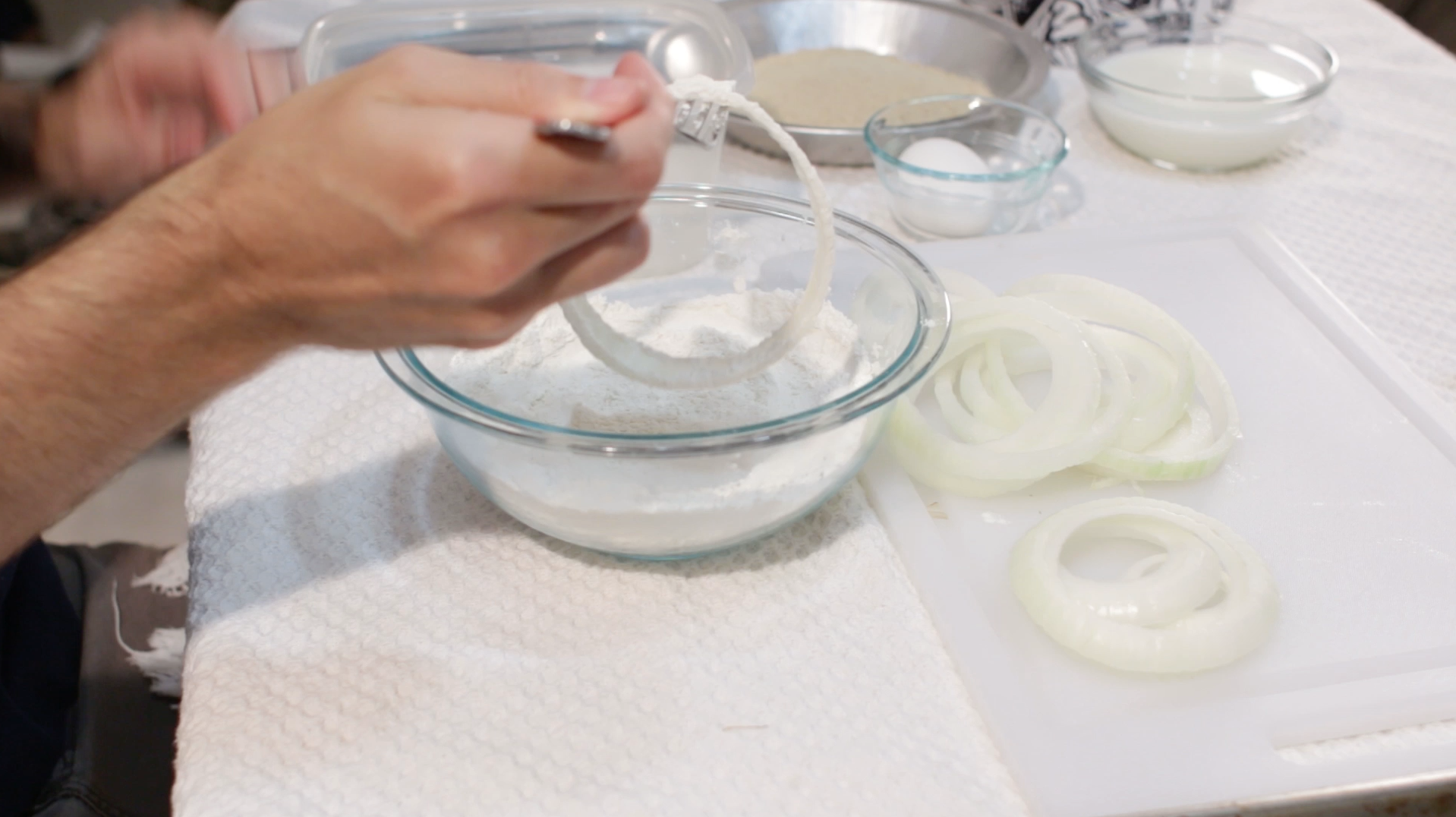 Easy Amazing Onion Rings : 9 Steps (with Pictures) - Instructables