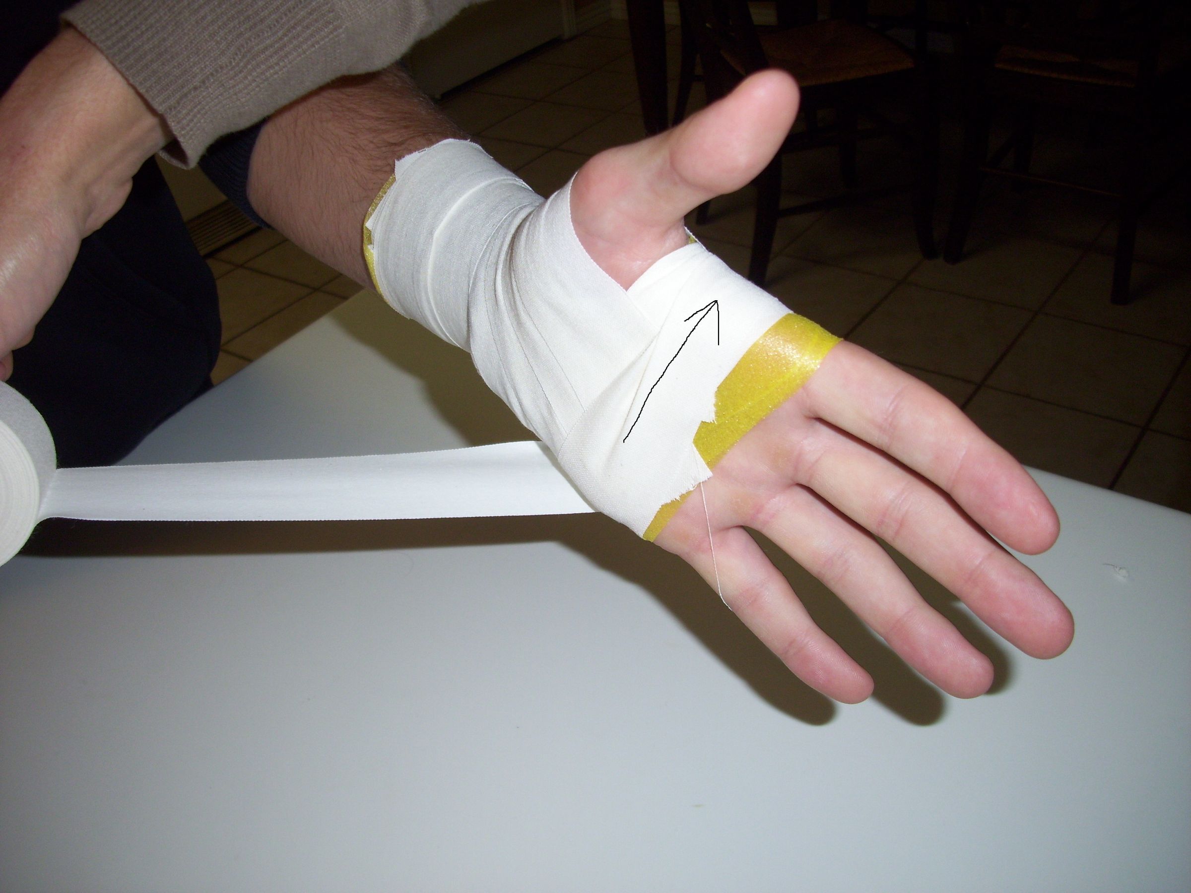 Protective Taping of the Wrist : 6 Steps - Instructables