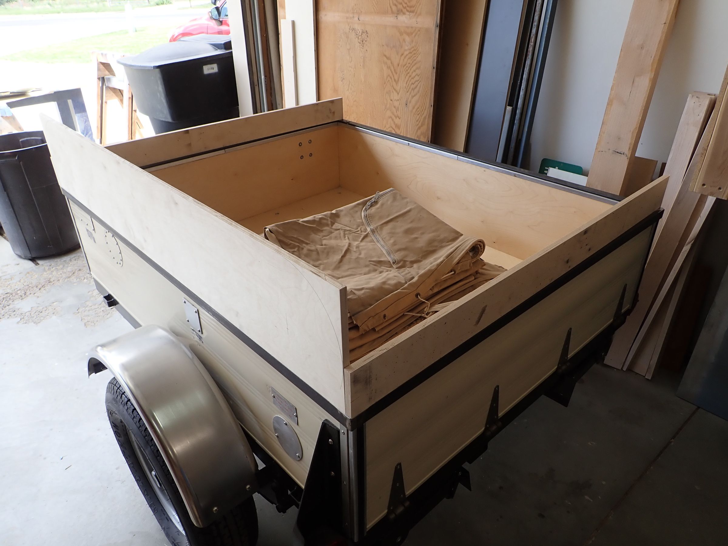 Retro-Style Camping Gear Trailer : 8 Steps (with Pictures) - Instructables