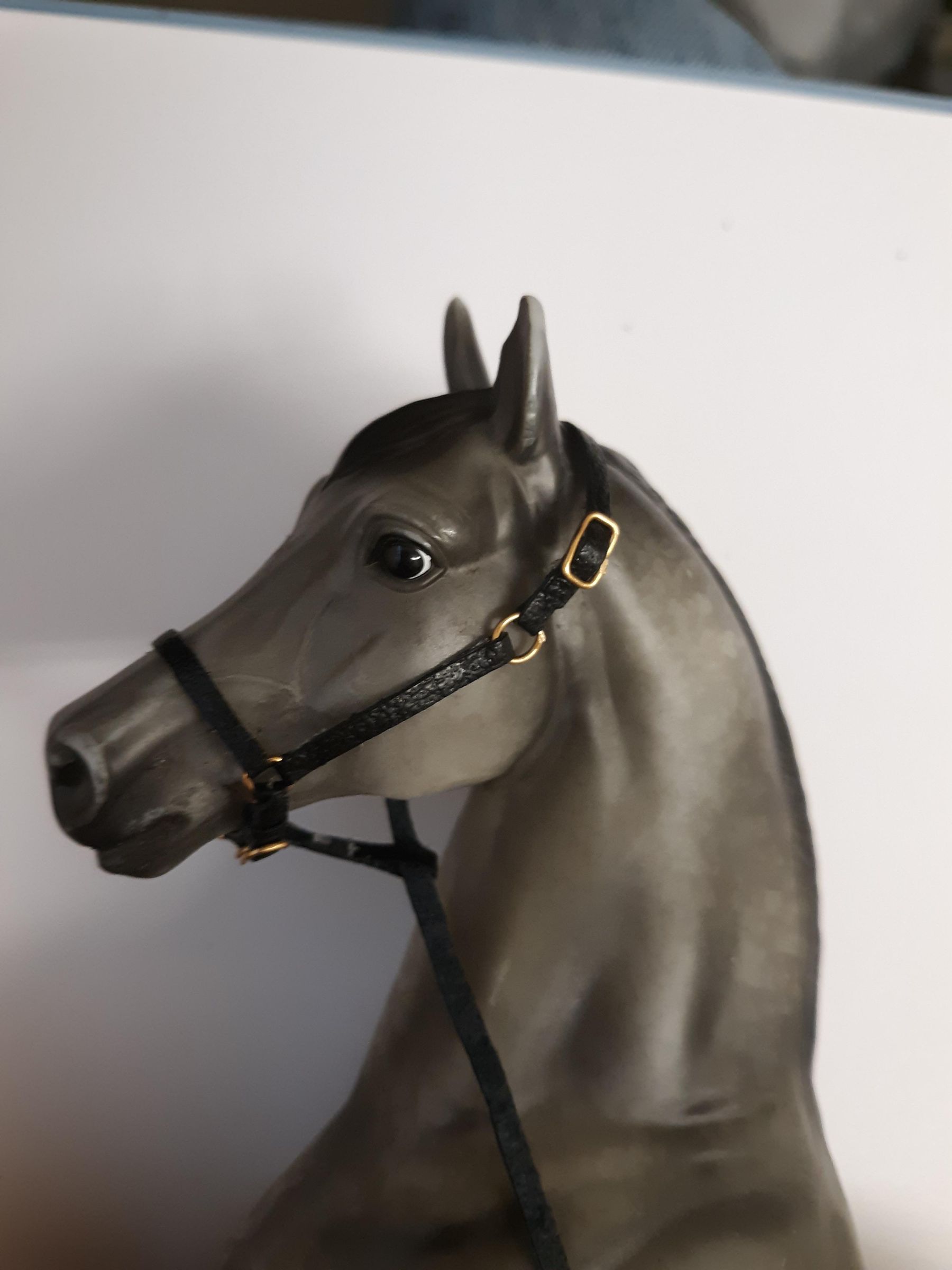 Model Horse Leather Halter : 11 Steps (with Pictures) - Instructables