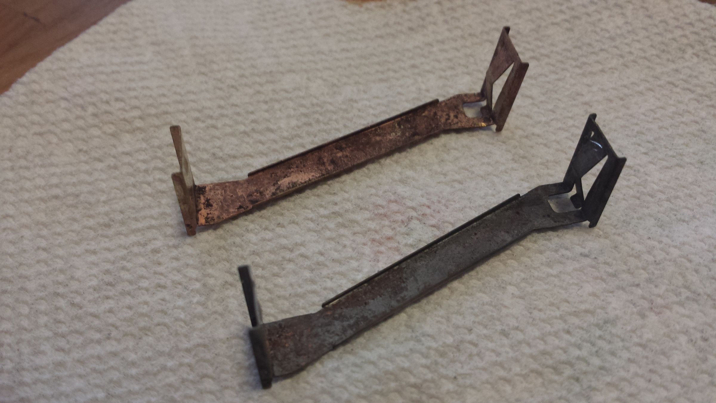 Restoring Corroded Battery Contacts : 7 Steps (with Pictures ...