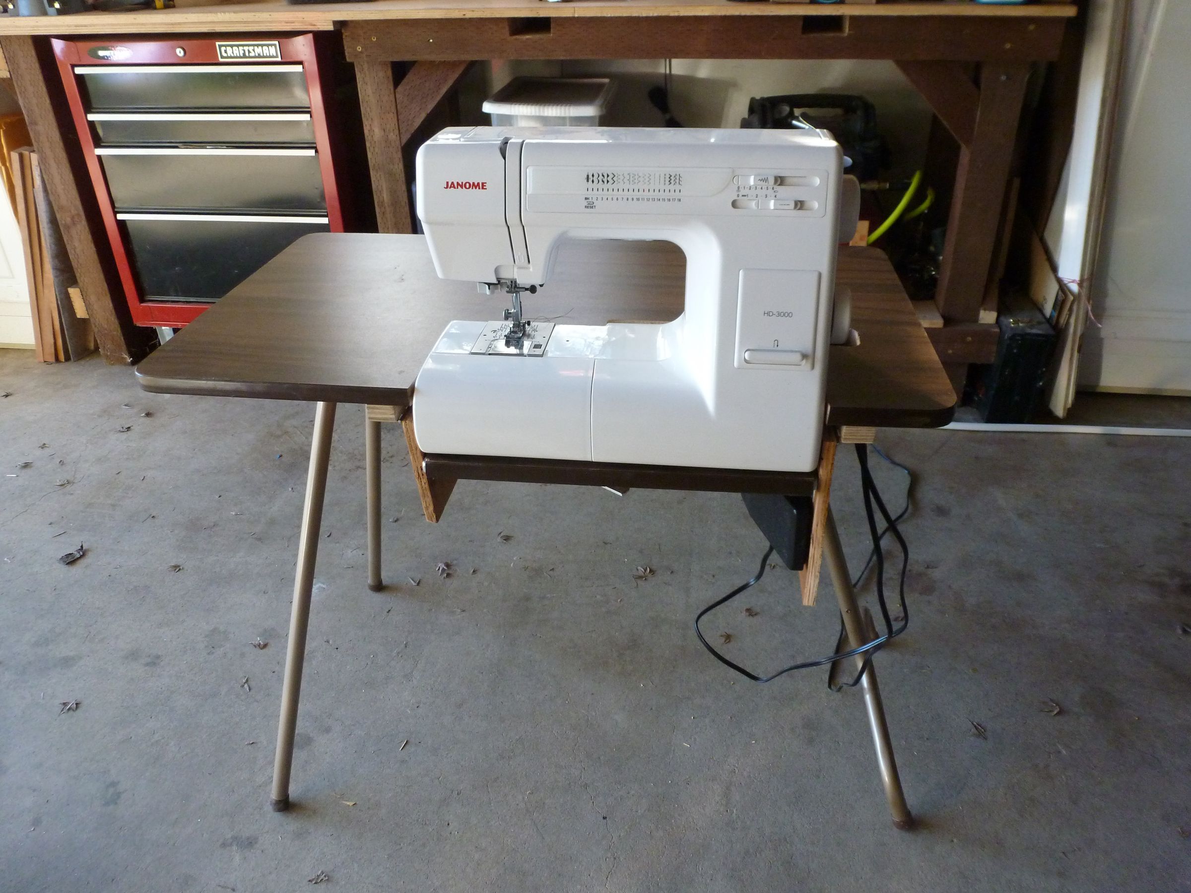 Folding Sewing Machine Table : 9 Steps (with Pictures) - Instructables