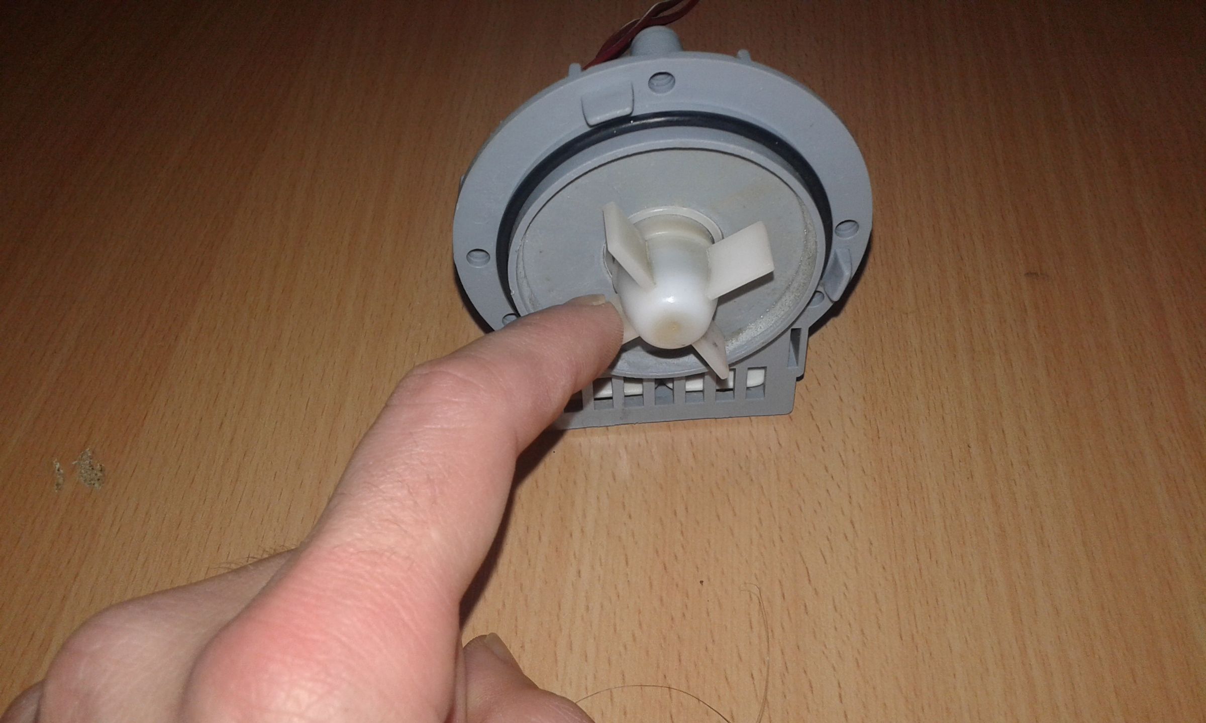 How to Make an Electromagnet : 6 Steps (with Pictures) - Instructables