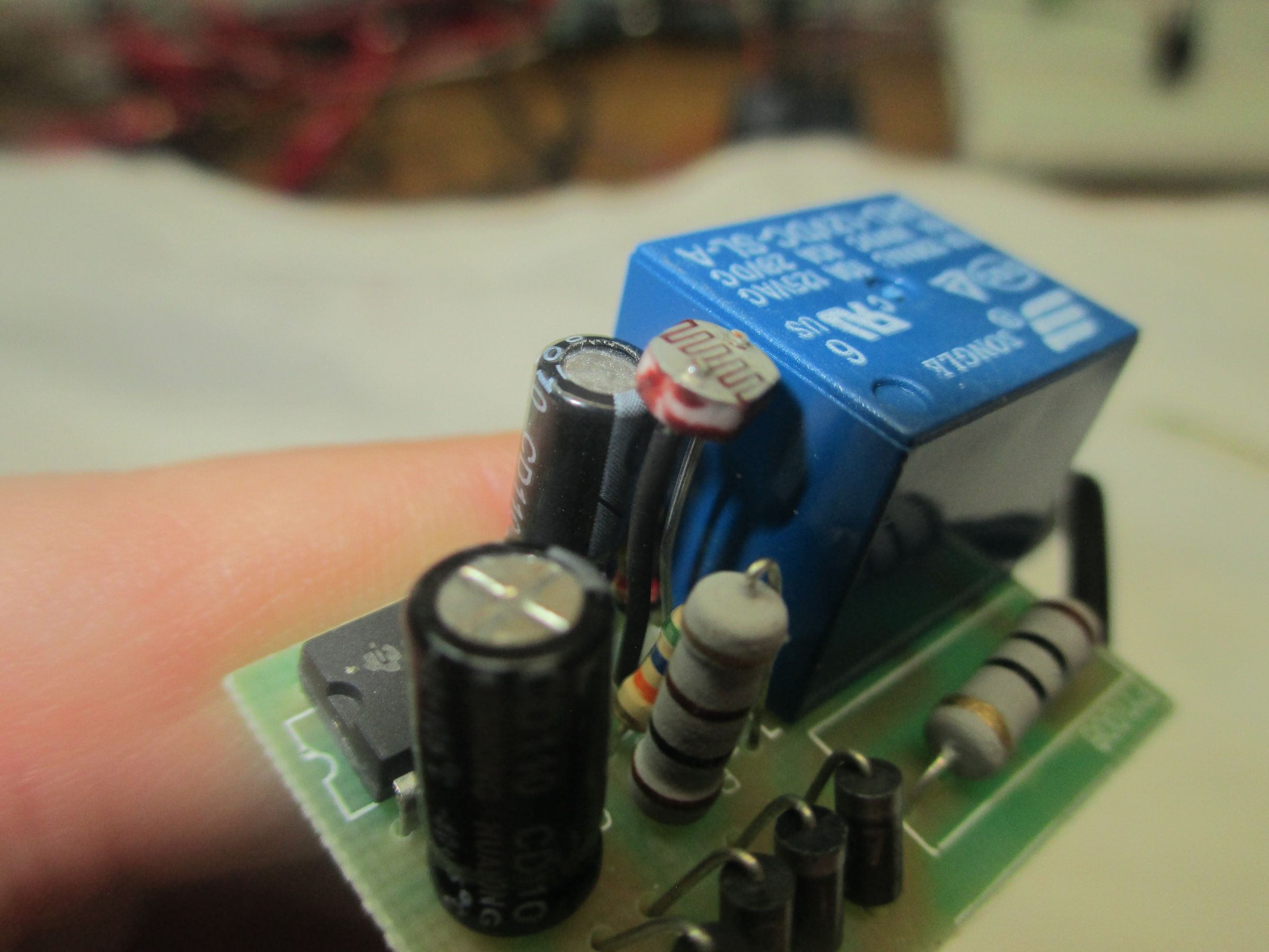 DC Low Voltage LIght Sensor Switch : 8 Steps (with Pictures ...