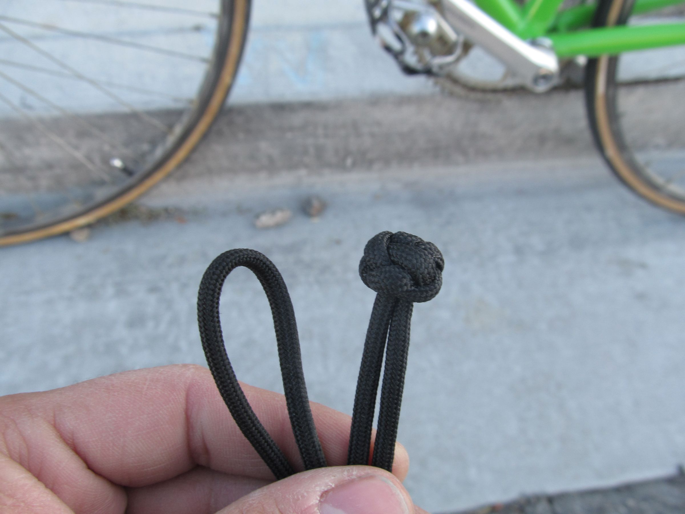 Paracord Bike Frame Handle : 5 Steps (with Pictures) - Instructables