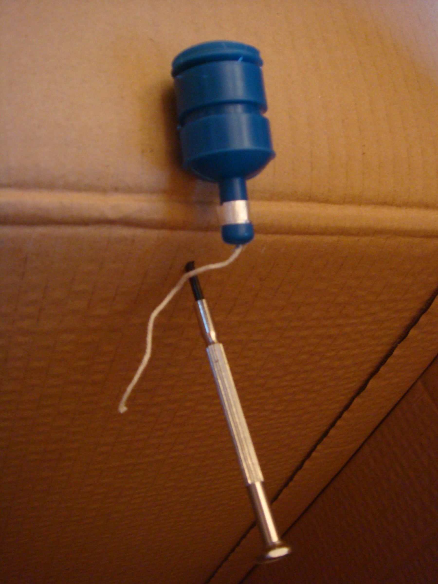 Exploding Booby Trap Gift Box : 4 Steps - Instructables