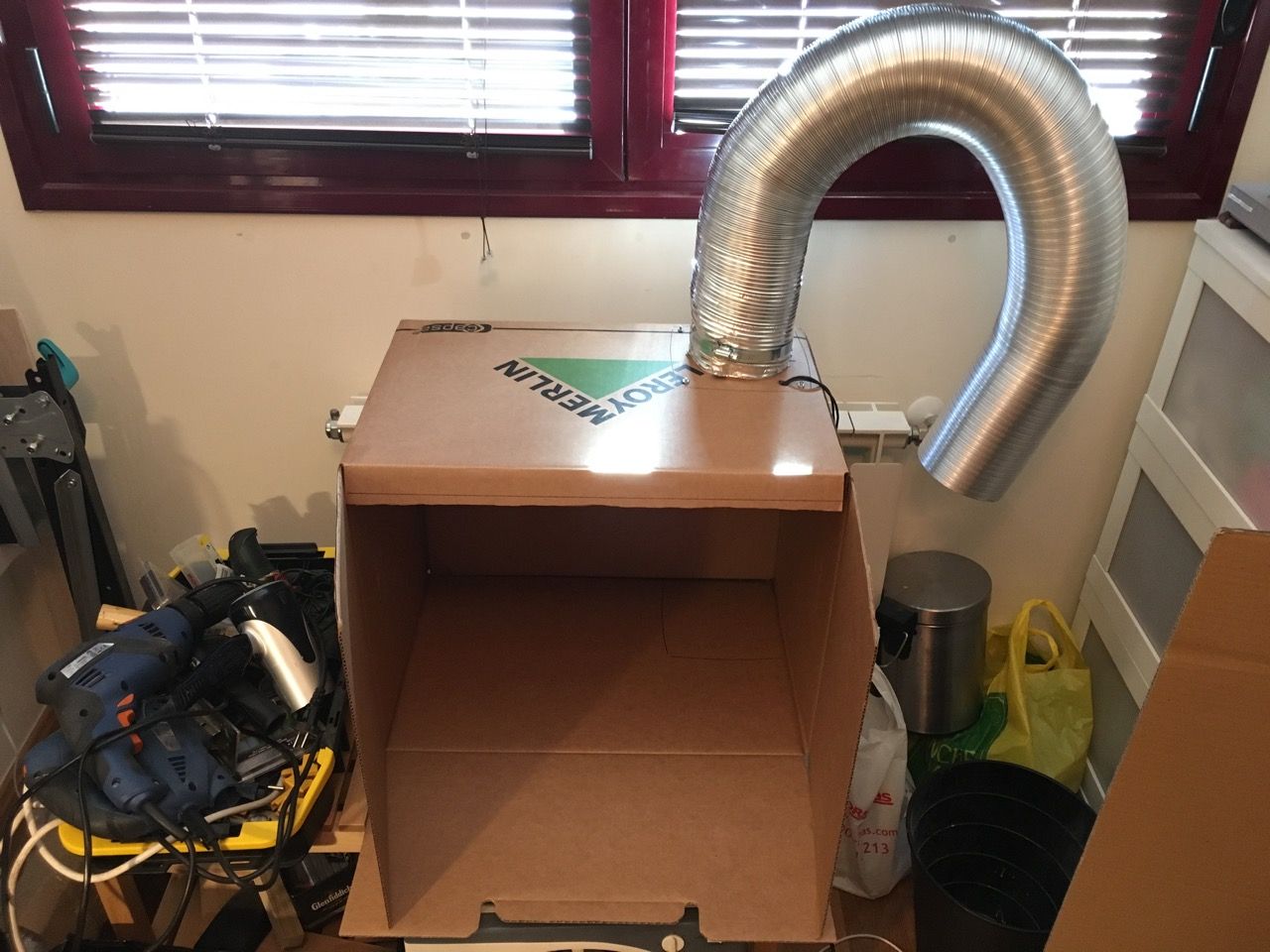 Cheap Cardboard Paint Booth : 6 Steps (with Pictures) - Instructables