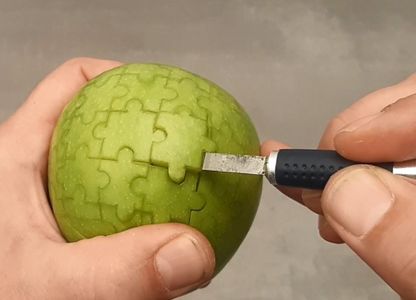 Apple Puzzle : 4 Steps (with Pictures) - Instructables