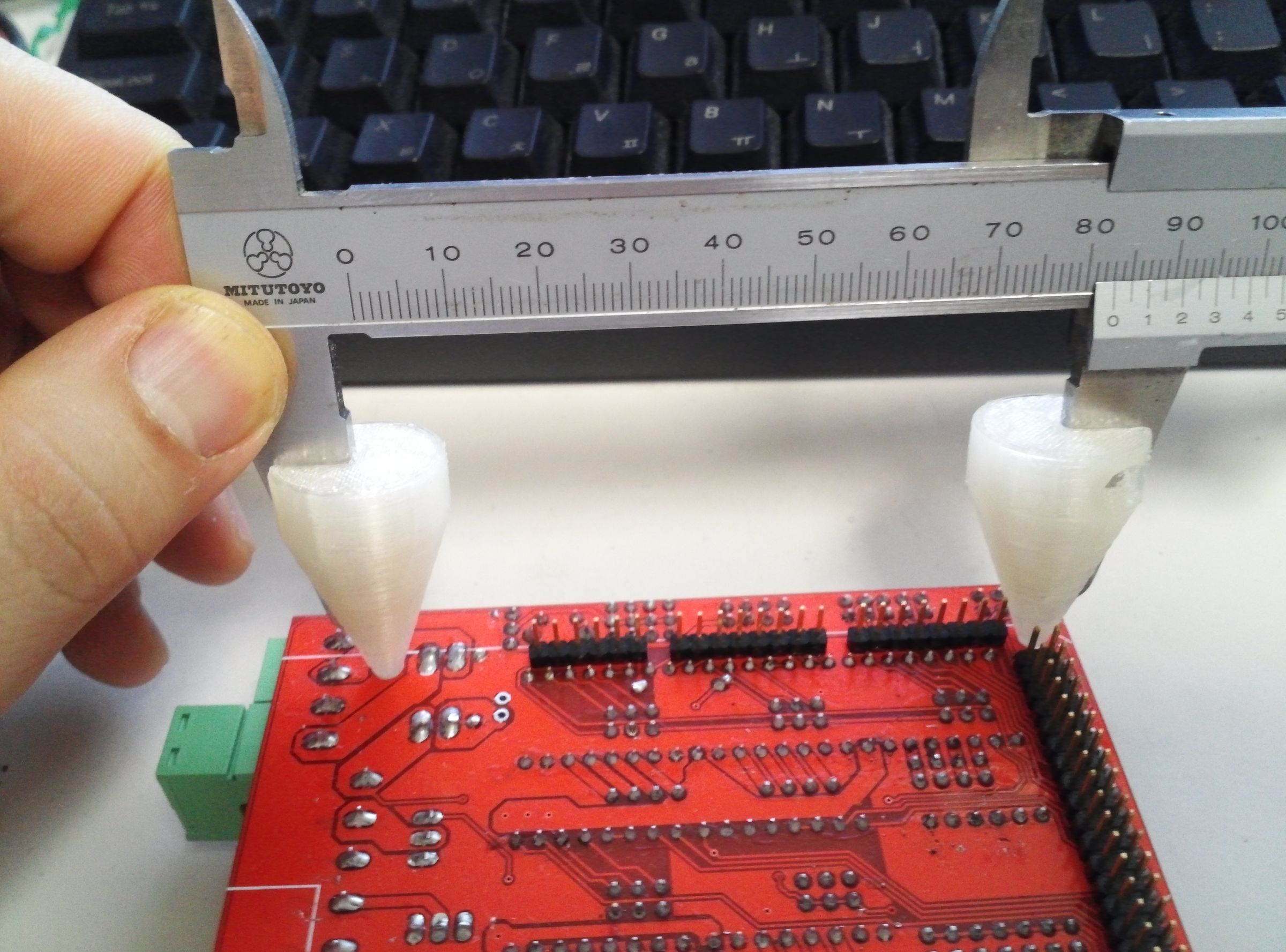 Hole Distance Measuring Callipers : 4 Steps - Instructables