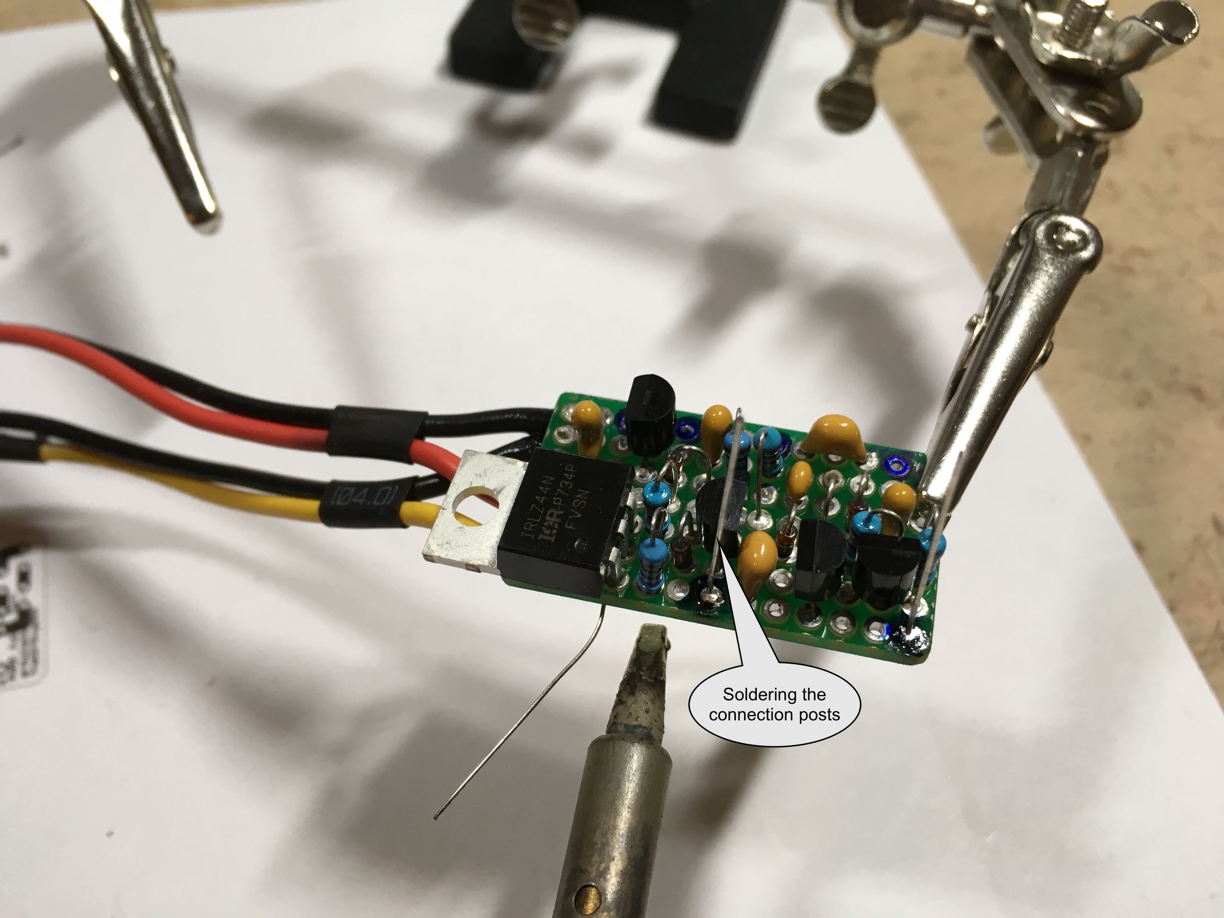 DIY Arduino PWM5 Solar Charge Controller (PCB Files and Software ...