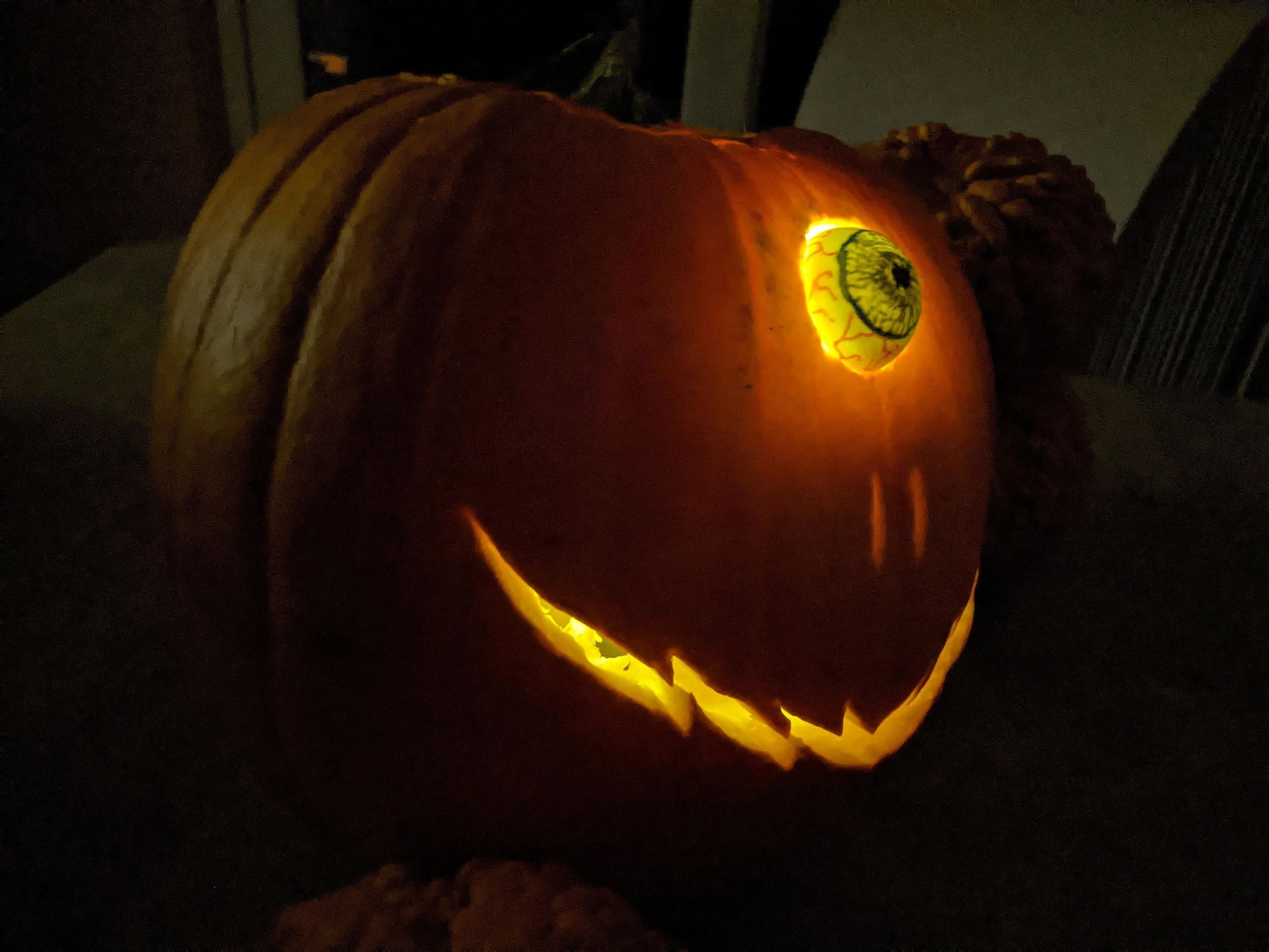 Halloween Pumpkin With a Moving Animatronic Eye | This Pumpkin Can Roll ...