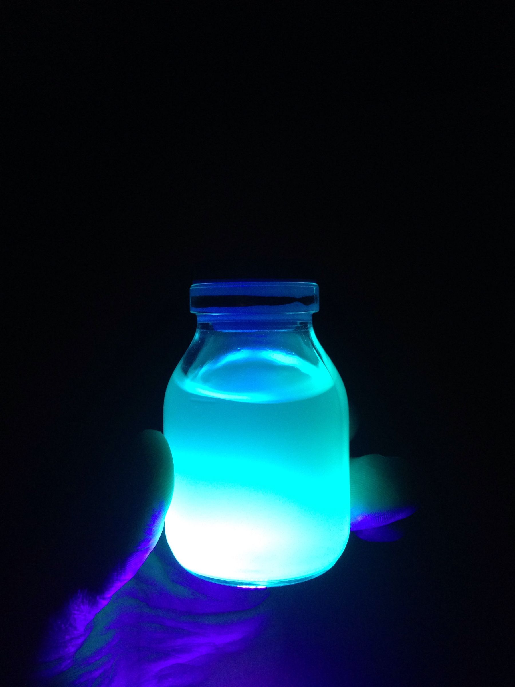 Glowing Slug Blood Experiment - Instructables