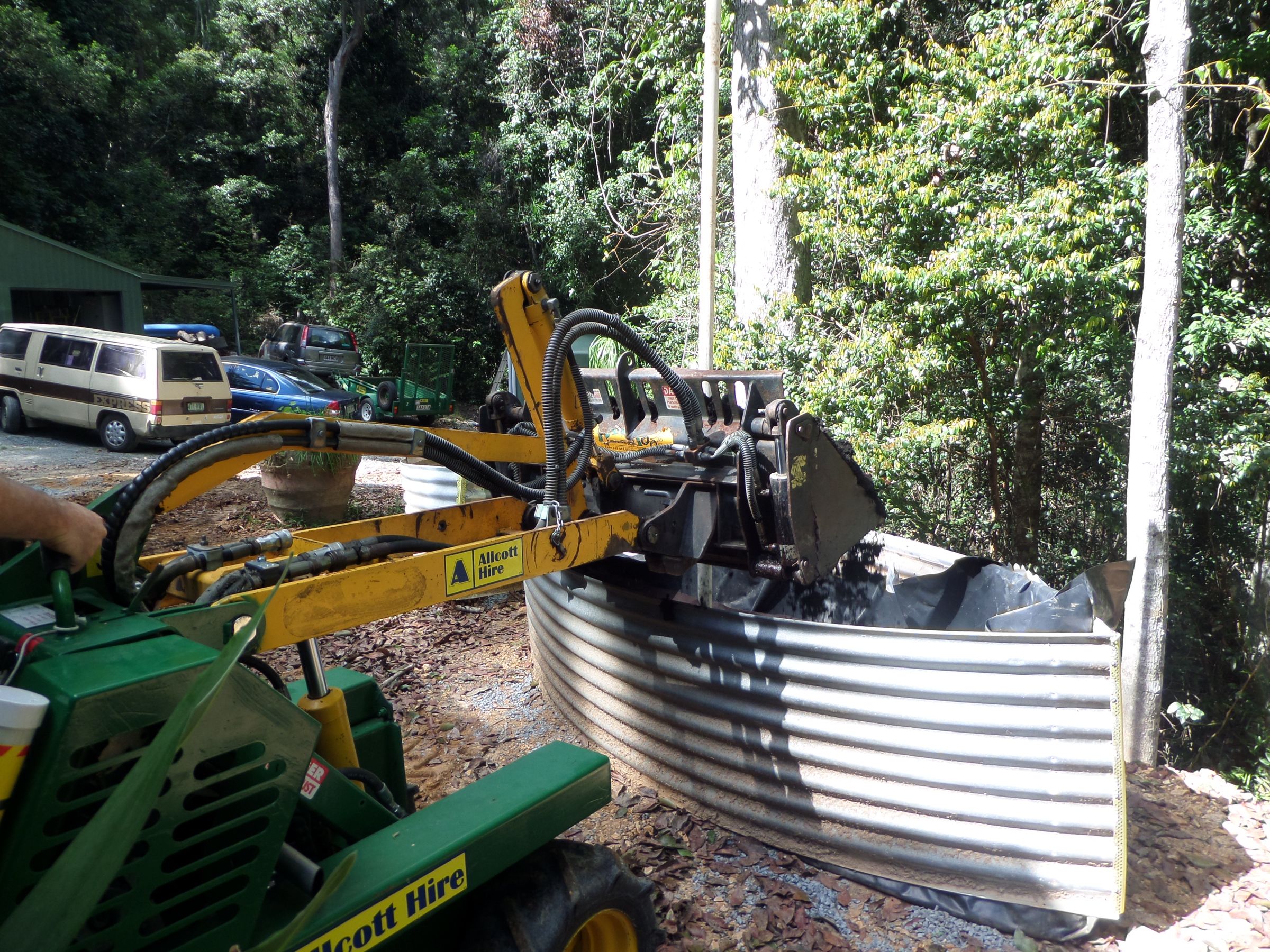 Vegetable Gardens From Old Water Tank : 8 Steps (with Pictures ...