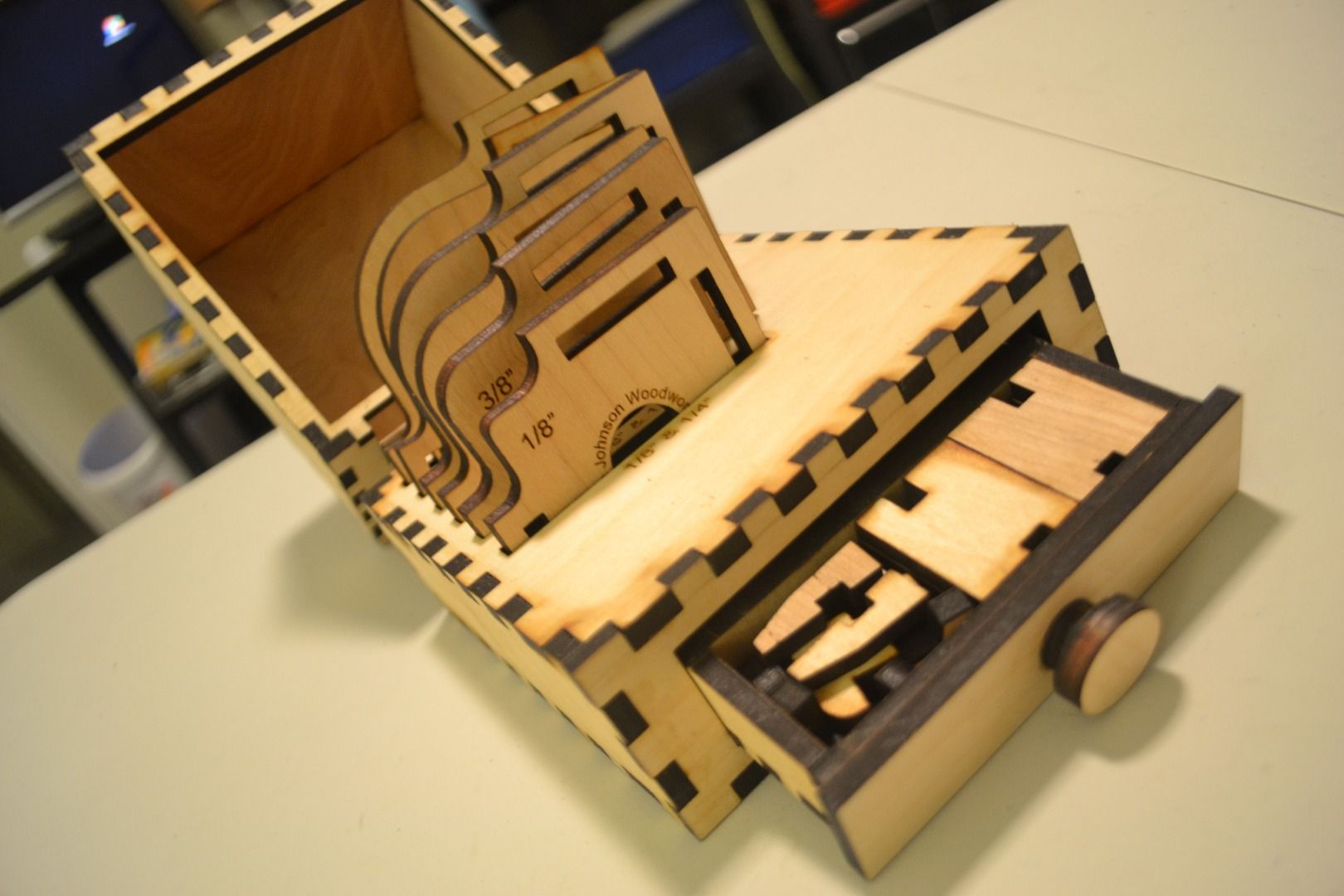 Corner Radius Router Jig + Full Box Set : 7 Steps (with Pictures ...