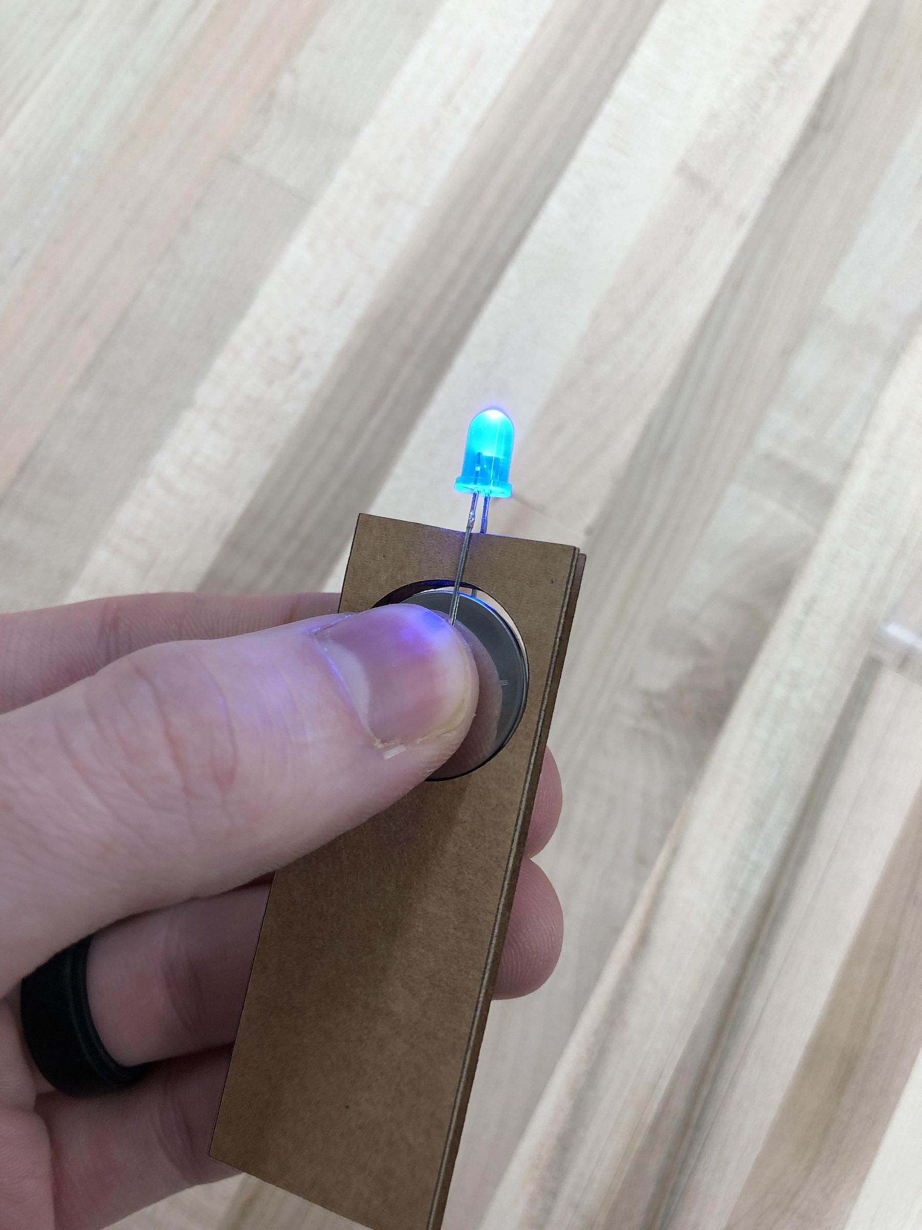 Mini Lightsaber Challenge : 7 Steps (with Pictures) - Instructables