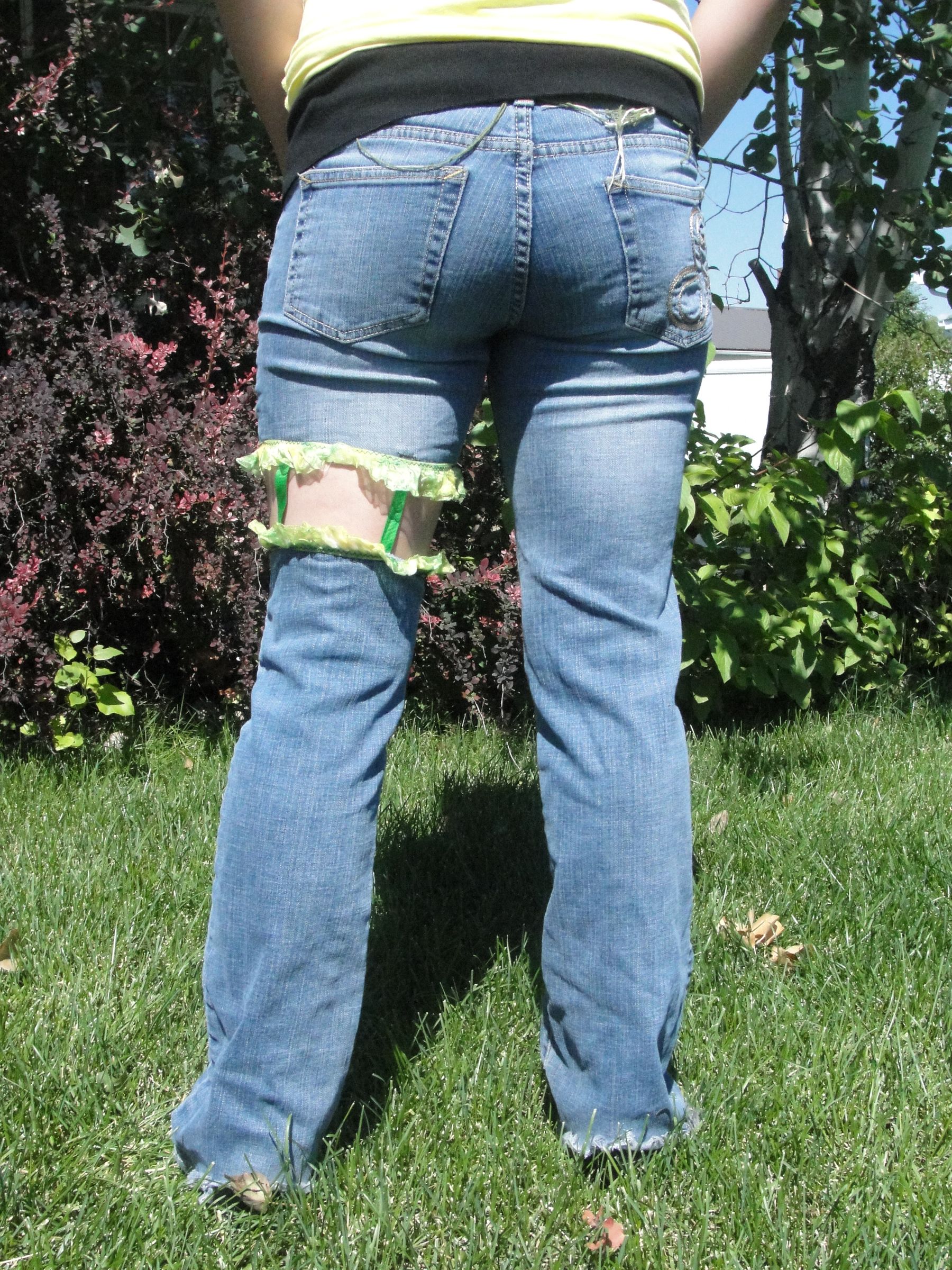 Colorful, Cut Jeans Modification : 5 Steps (with Pictures) - Instructables