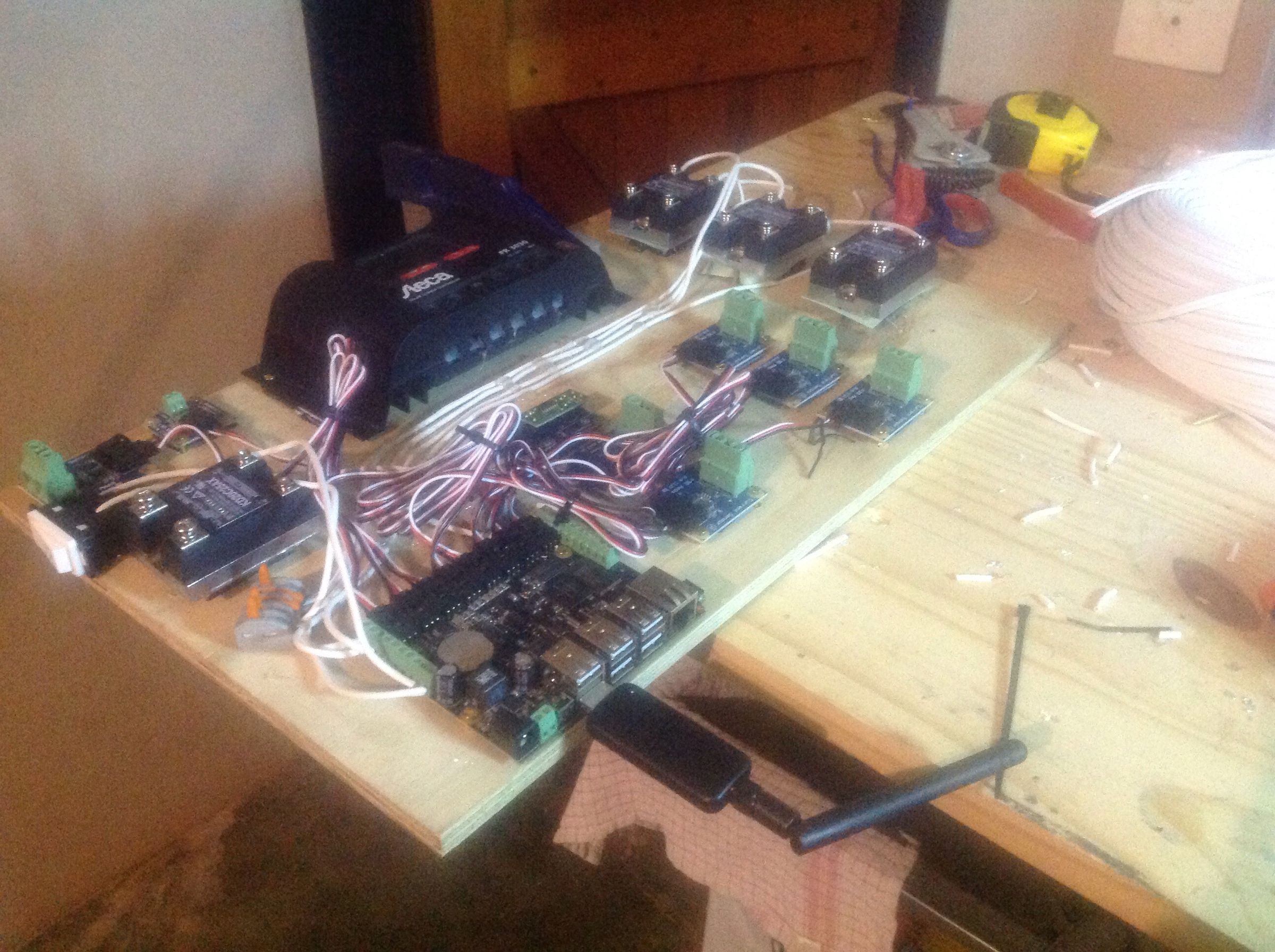 solar power monitoring and management DIY Project - Step-by-Step DIY ...