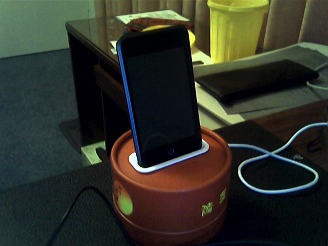 Free IPod Touch Dock : 5 Steps (with Pictures) - Instructables
