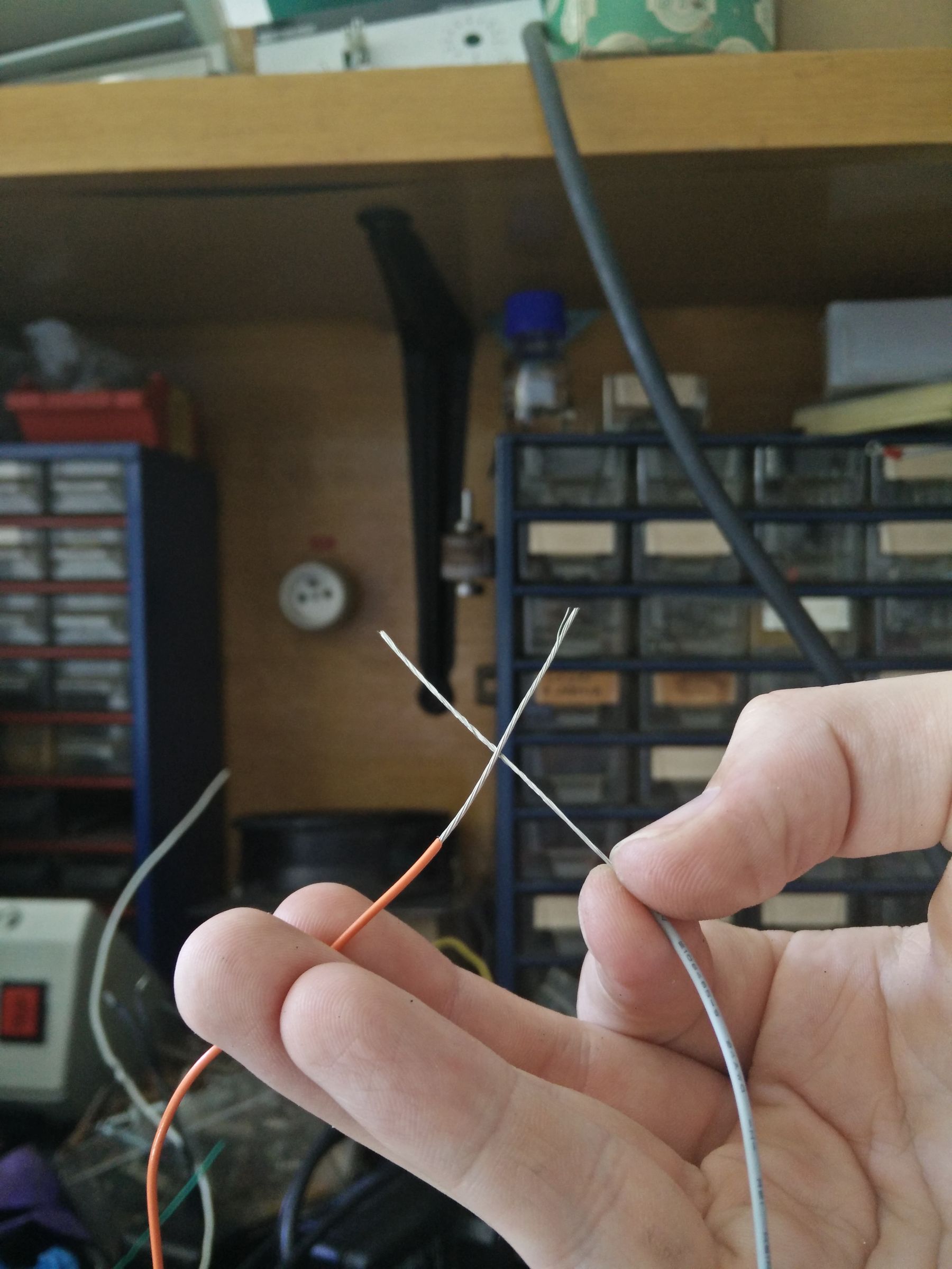 How to Do a Western Union Splice (with Pictures) - Instructables