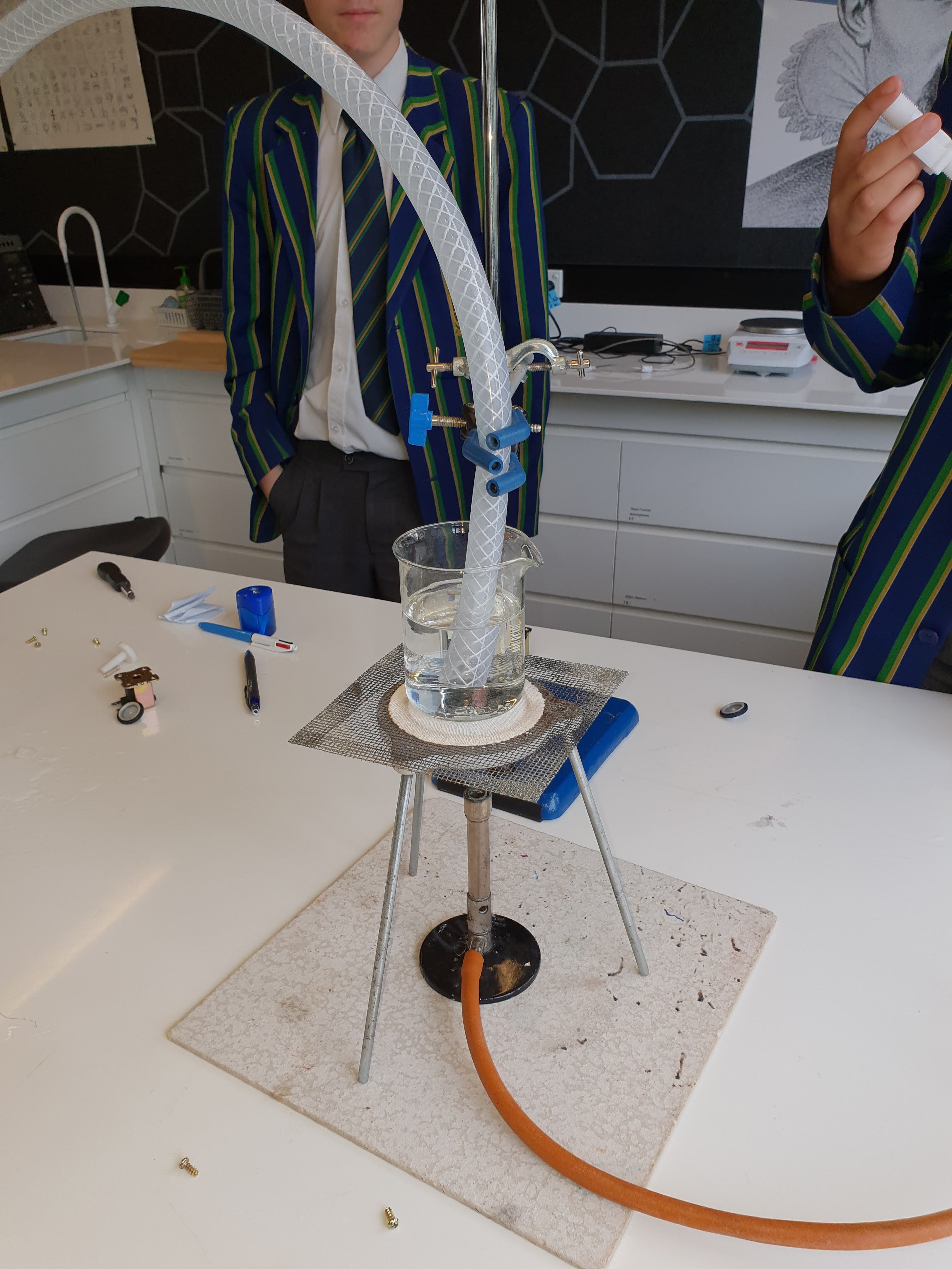 Automatic Arduino Water Dispenser : 9 Steps - Instructables