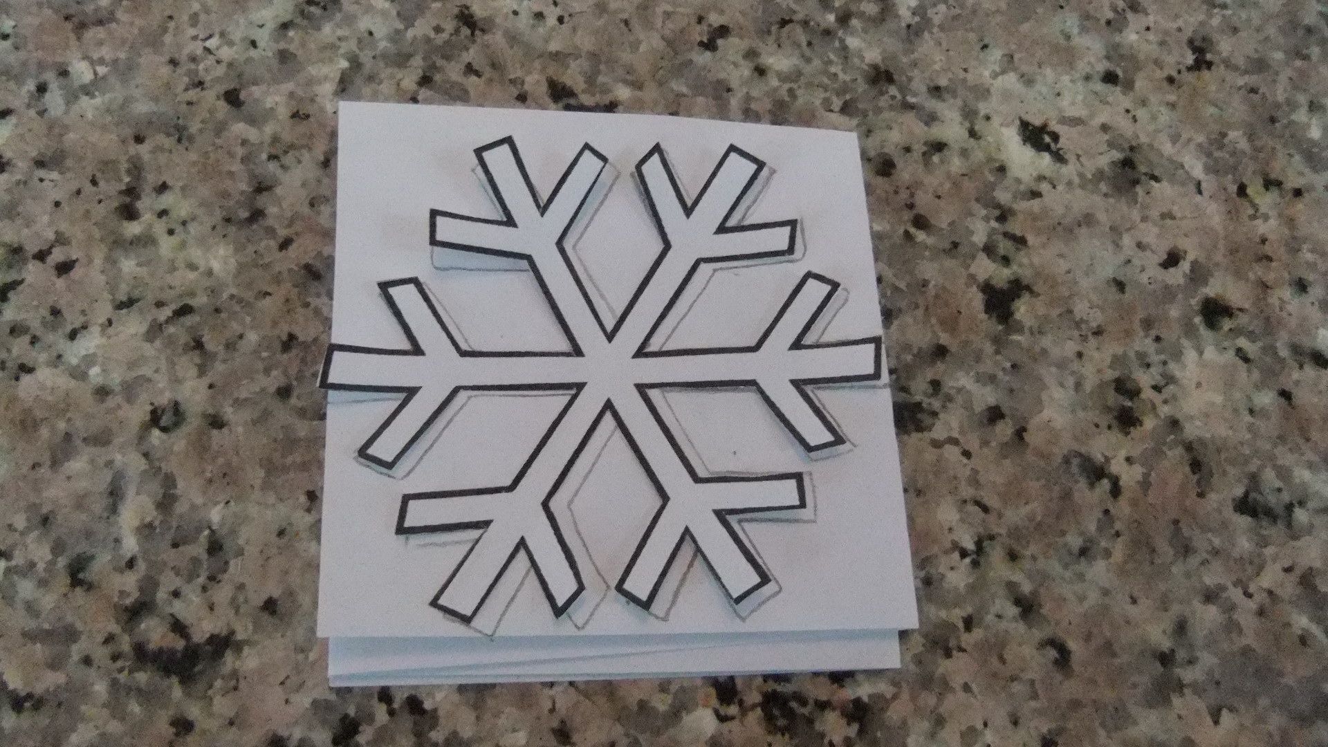 Paper Chain Snowflakes : 4 Steps (with Pictures) - Instructables