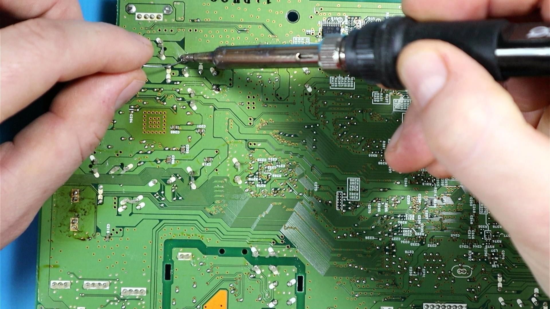 How to Make Beautiful PCB Keyrings From Recycled Printed Circuit Boards ...