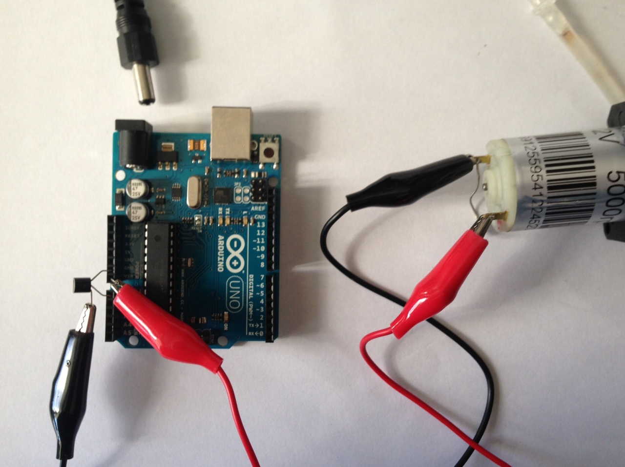 Automatically Water Your Small Indoor Plant Using Arduino + Pump : 7 ...