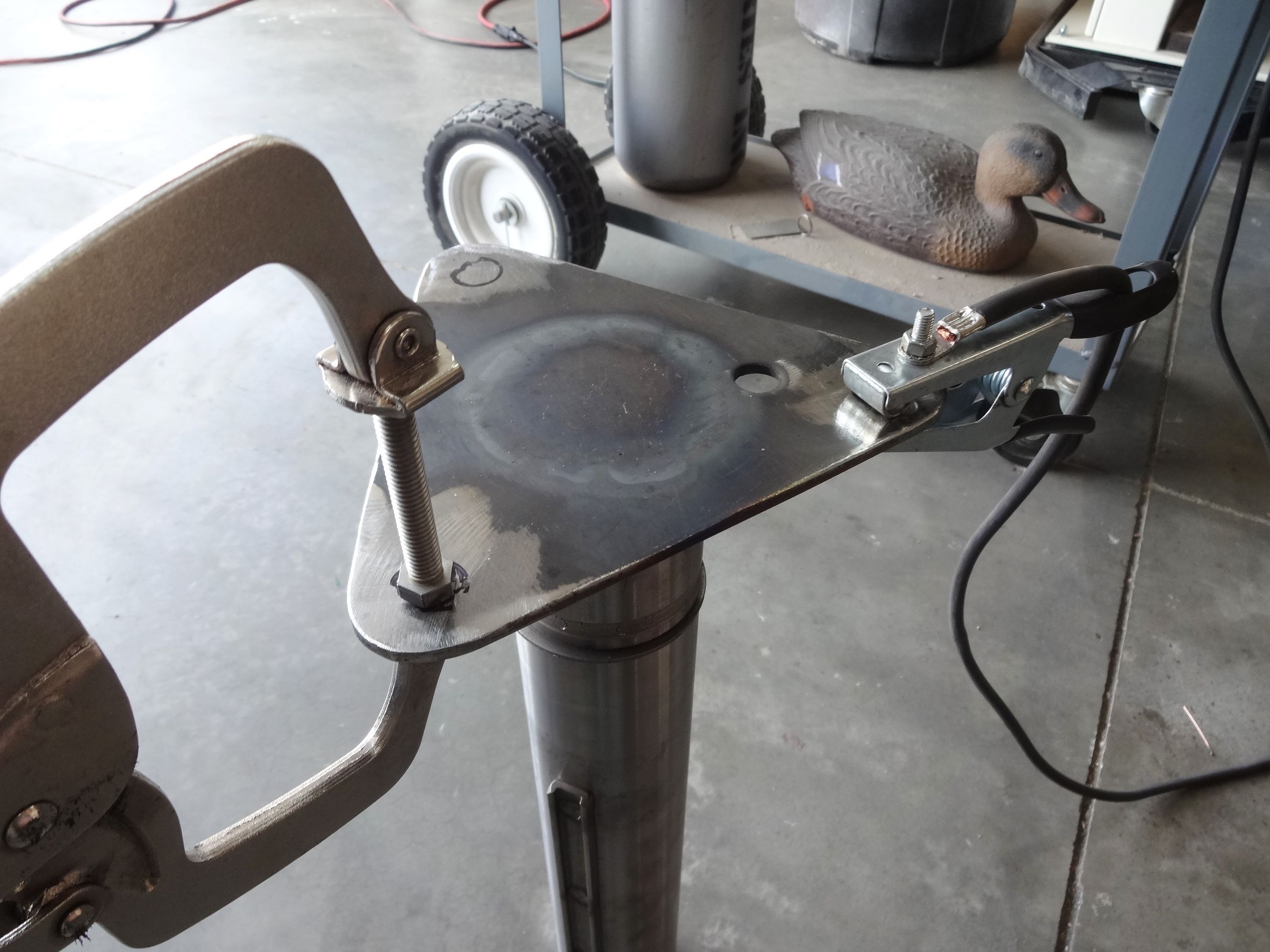 Height-Adjustable Portable Vise Stand : 22 Steps (with Pictures ...