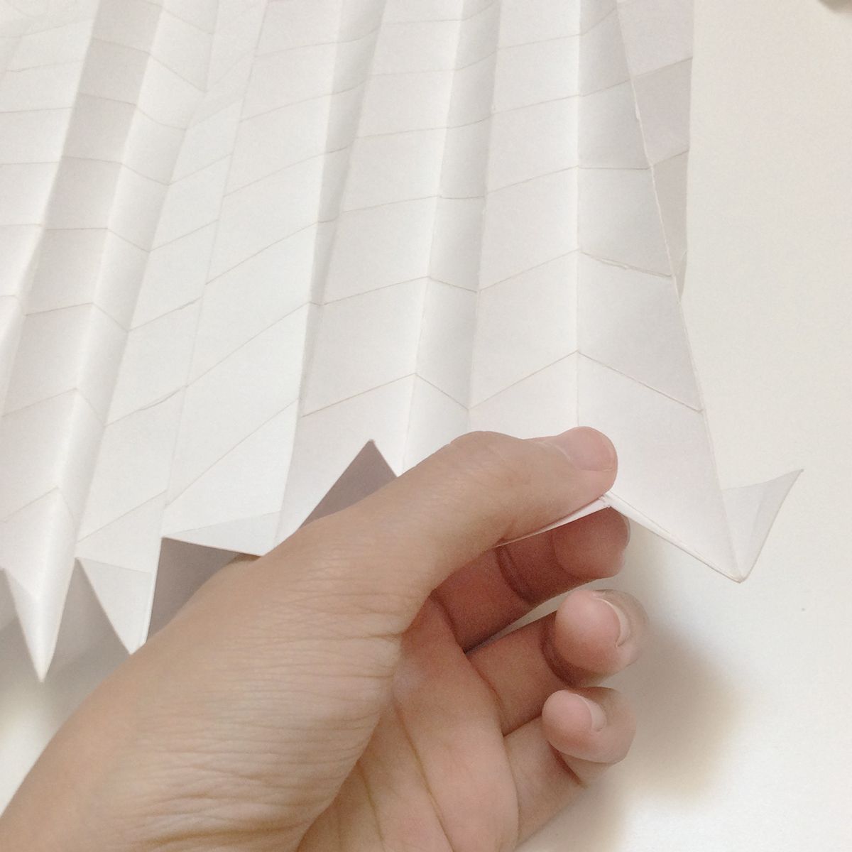 Paper Mold Origami Fabrics 2 - V Grid : 9 Steps - Instructables