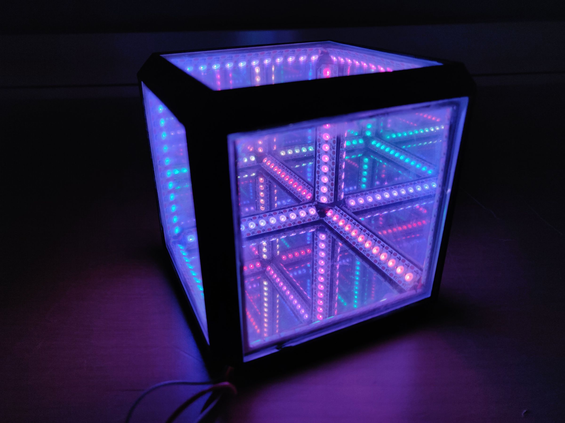 "Easy" Infinity Cube : 14 Steps (with Pictures) - Instructables