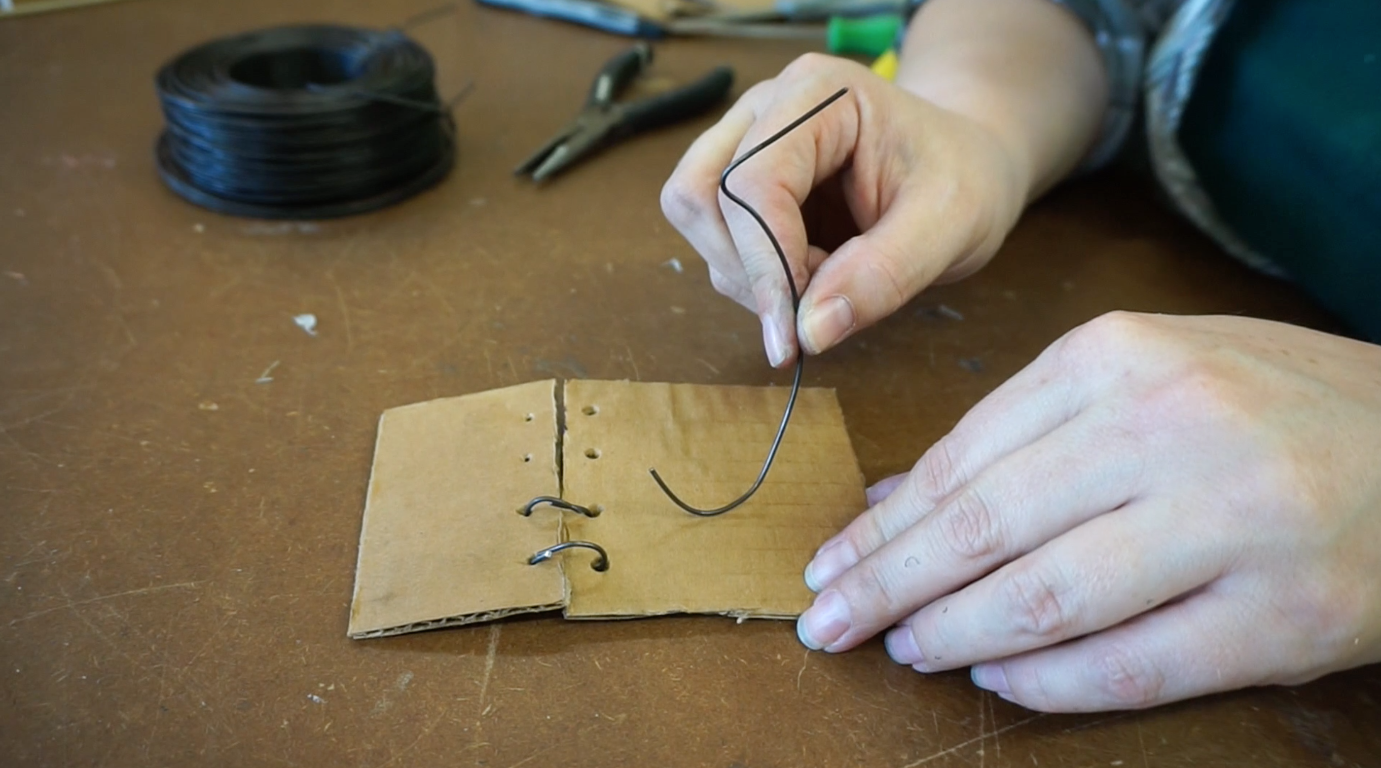 6 Easy Tinkering Hinges : 7 Steps (with Pictures) - Instructables