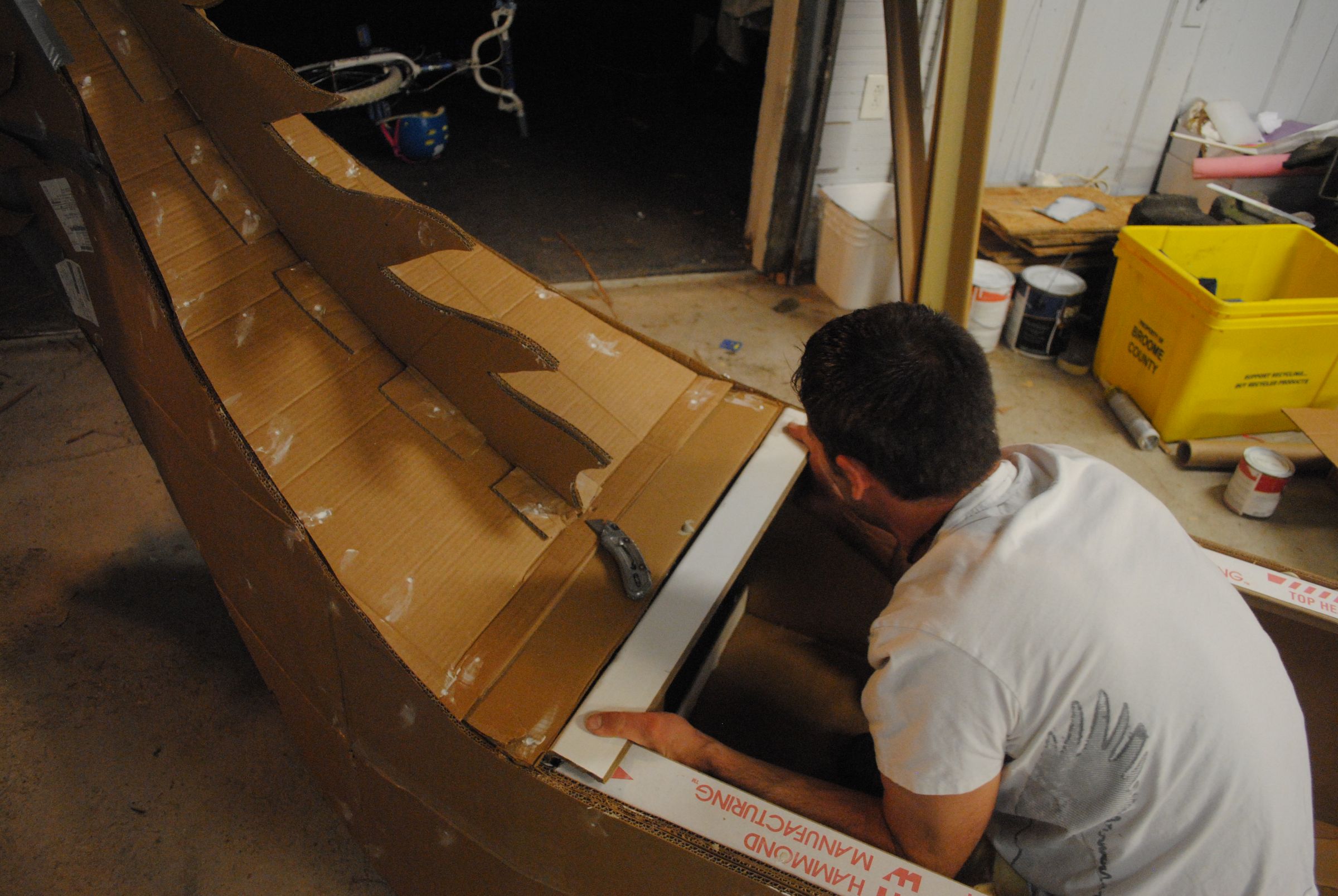 Make a Cardboard Dragon Boat! : 7 Steps (with Pictures) - Instructables