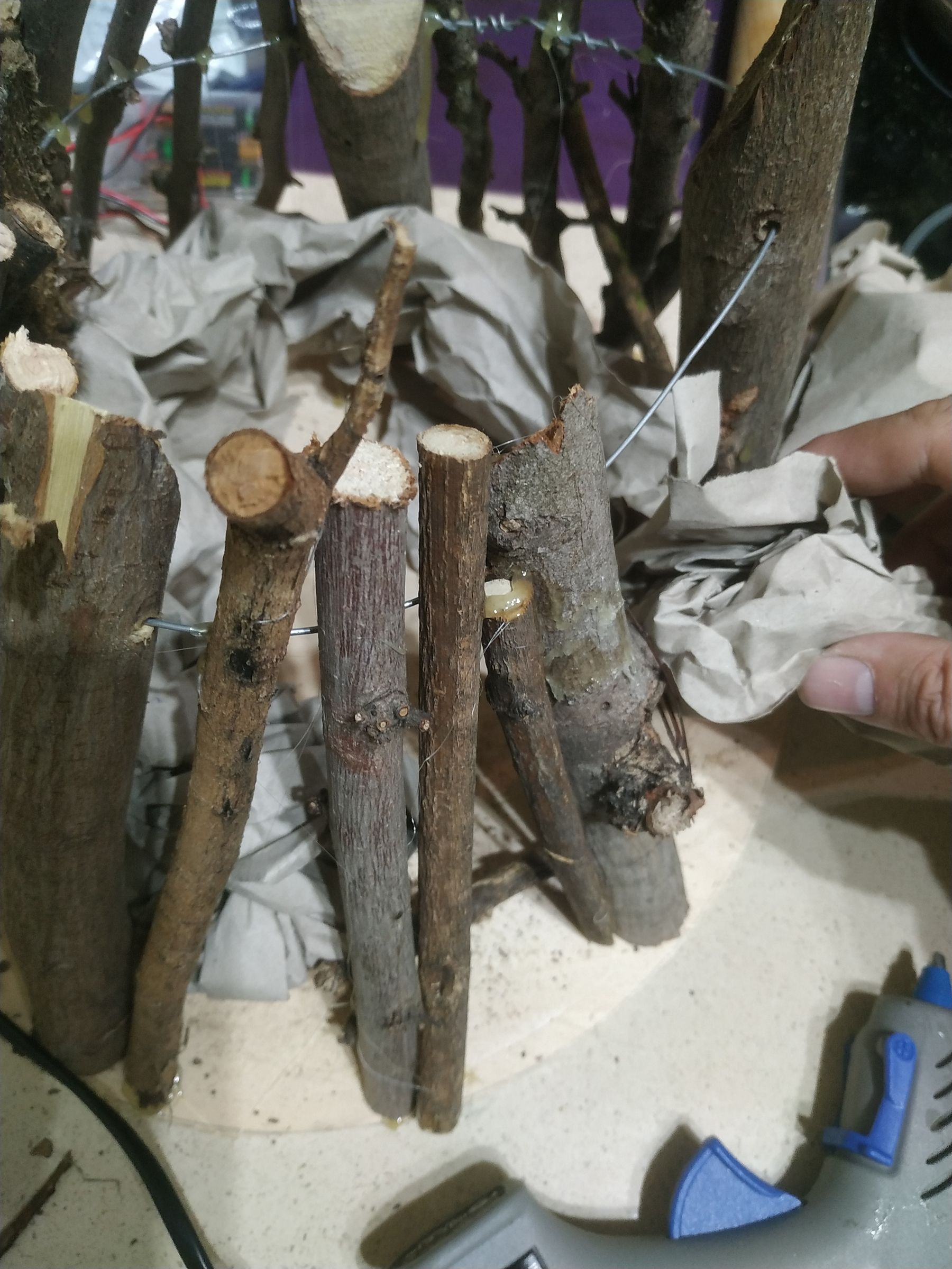 Fake Campfire : 5 Steps - Instructables