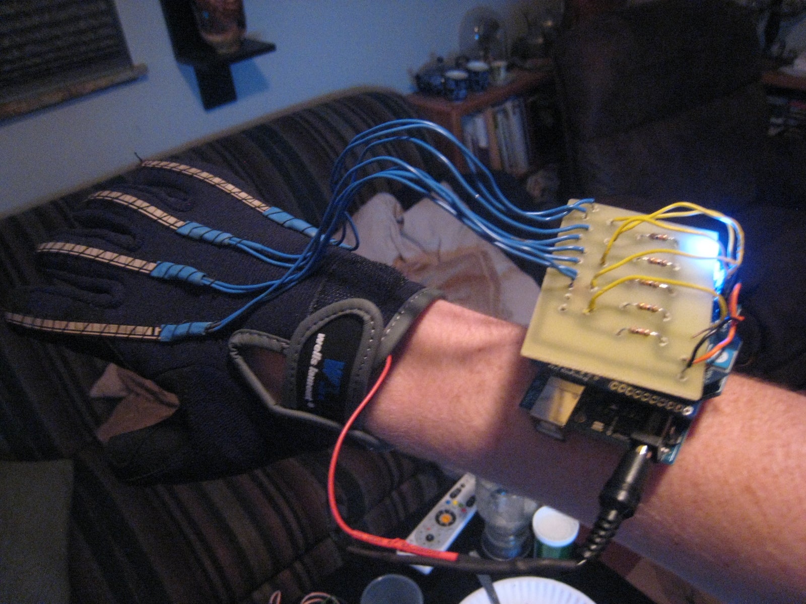 Arduino Wireless Animatronic Hand 9 Steps Instructables