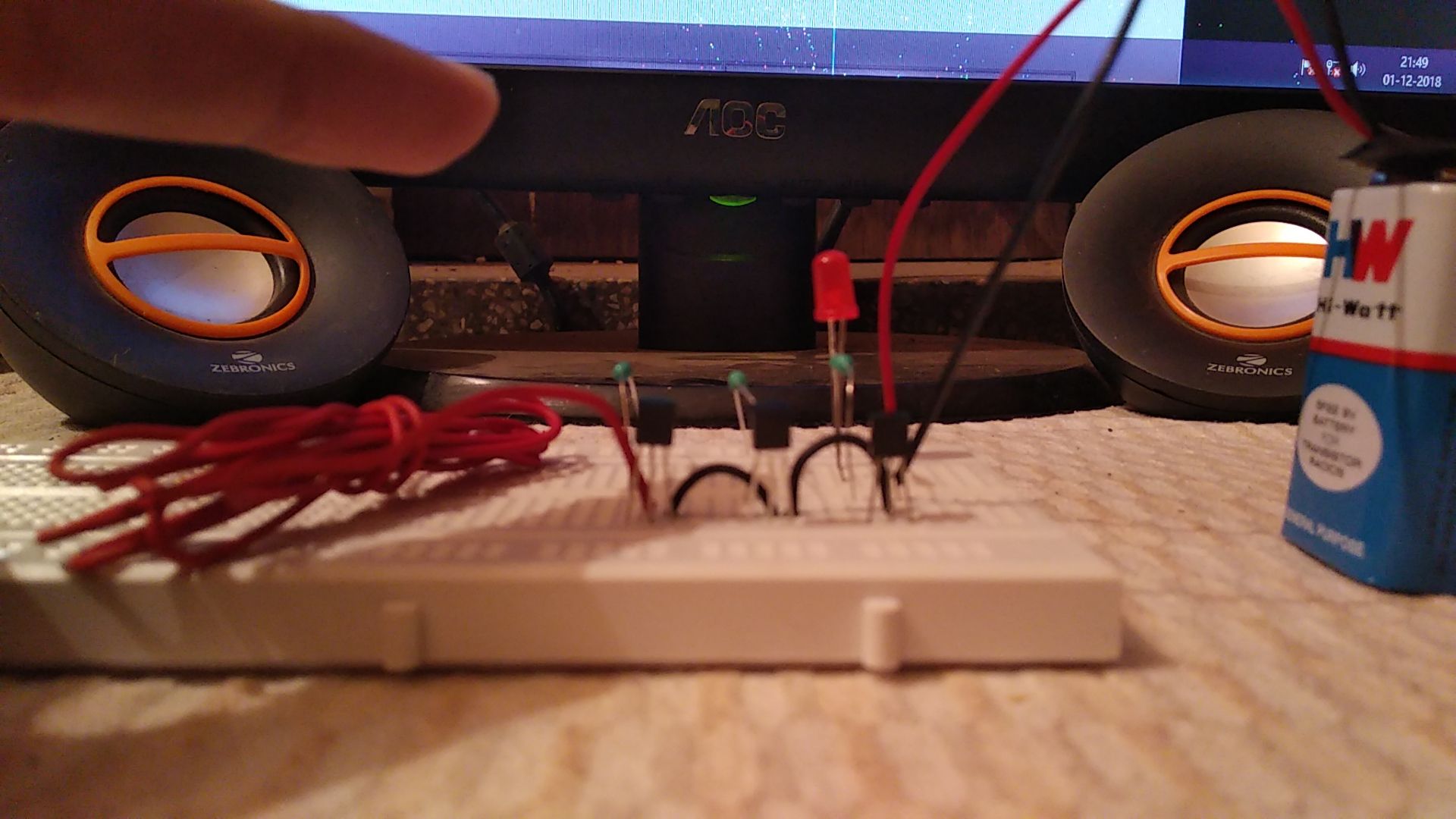 Simple Yet Powerful Static Electricity Detector Which Can Also Detect ...