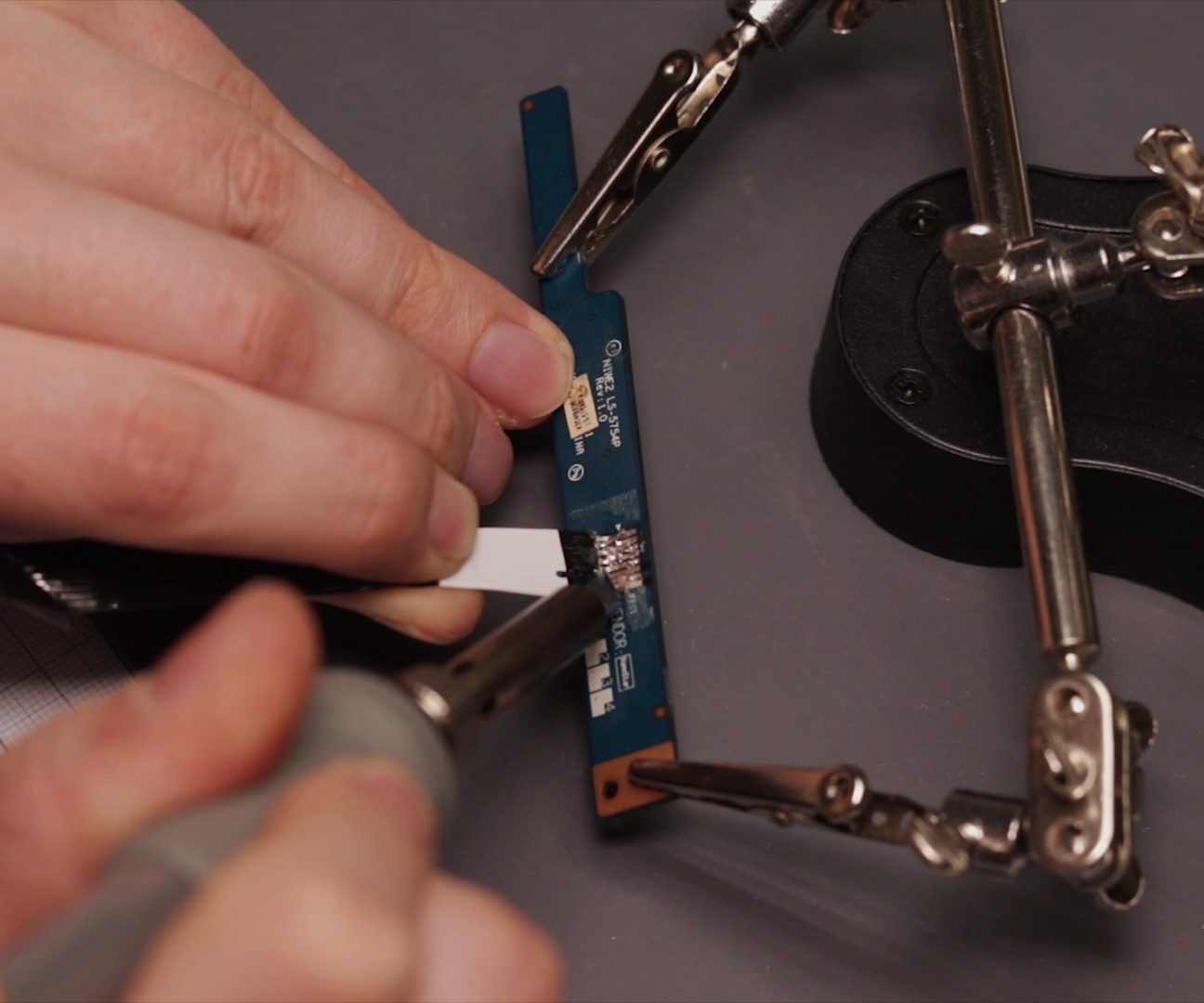 Vintage Look Media PC From an Old Laptop : 30 Steps (with Pictures ...