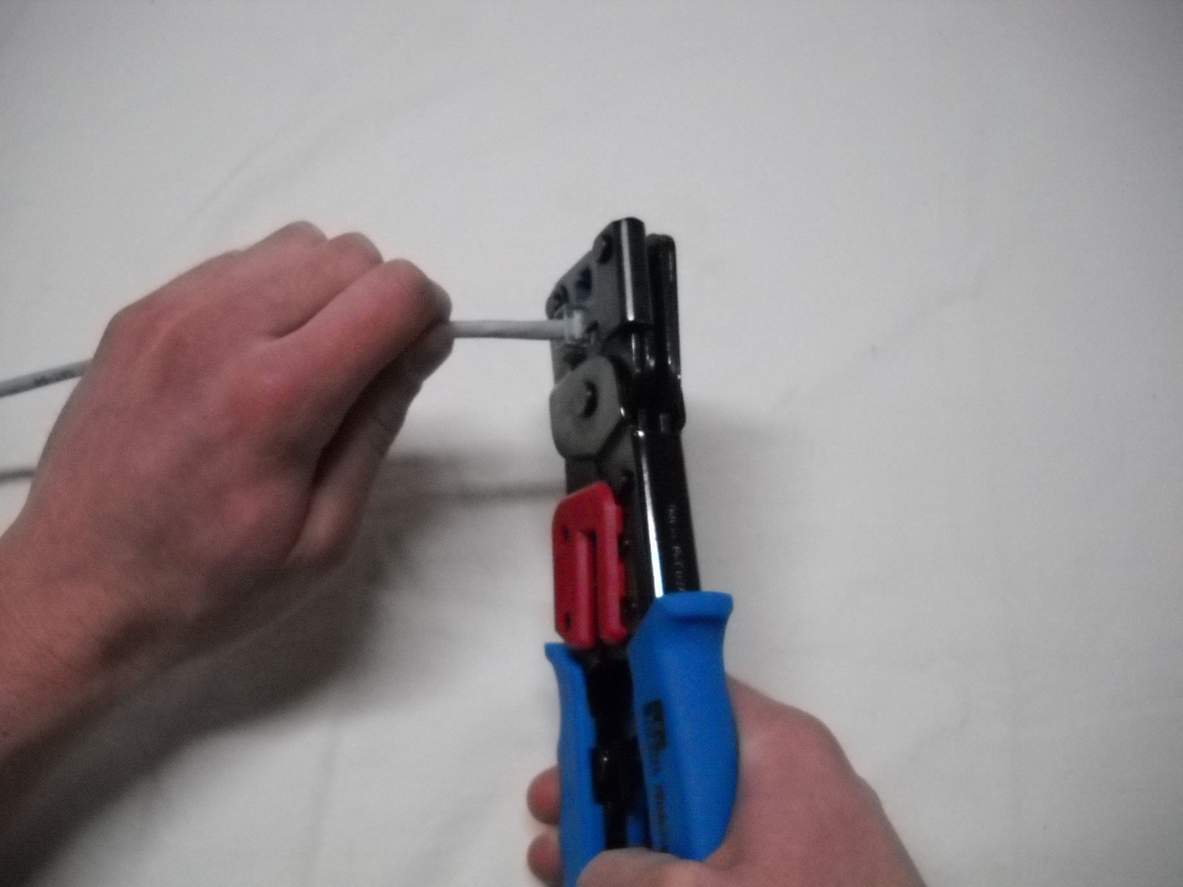 Terminating an Ethernet (CAT5e/CAT6) Cable : 6 Steps - Instructables