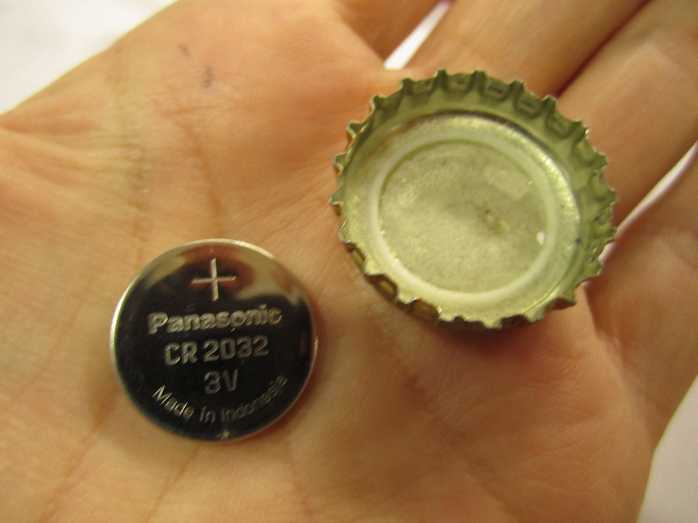 12 Ways to Hold Your Coin-cells : 13 Steps (with Pictures) - Instructables