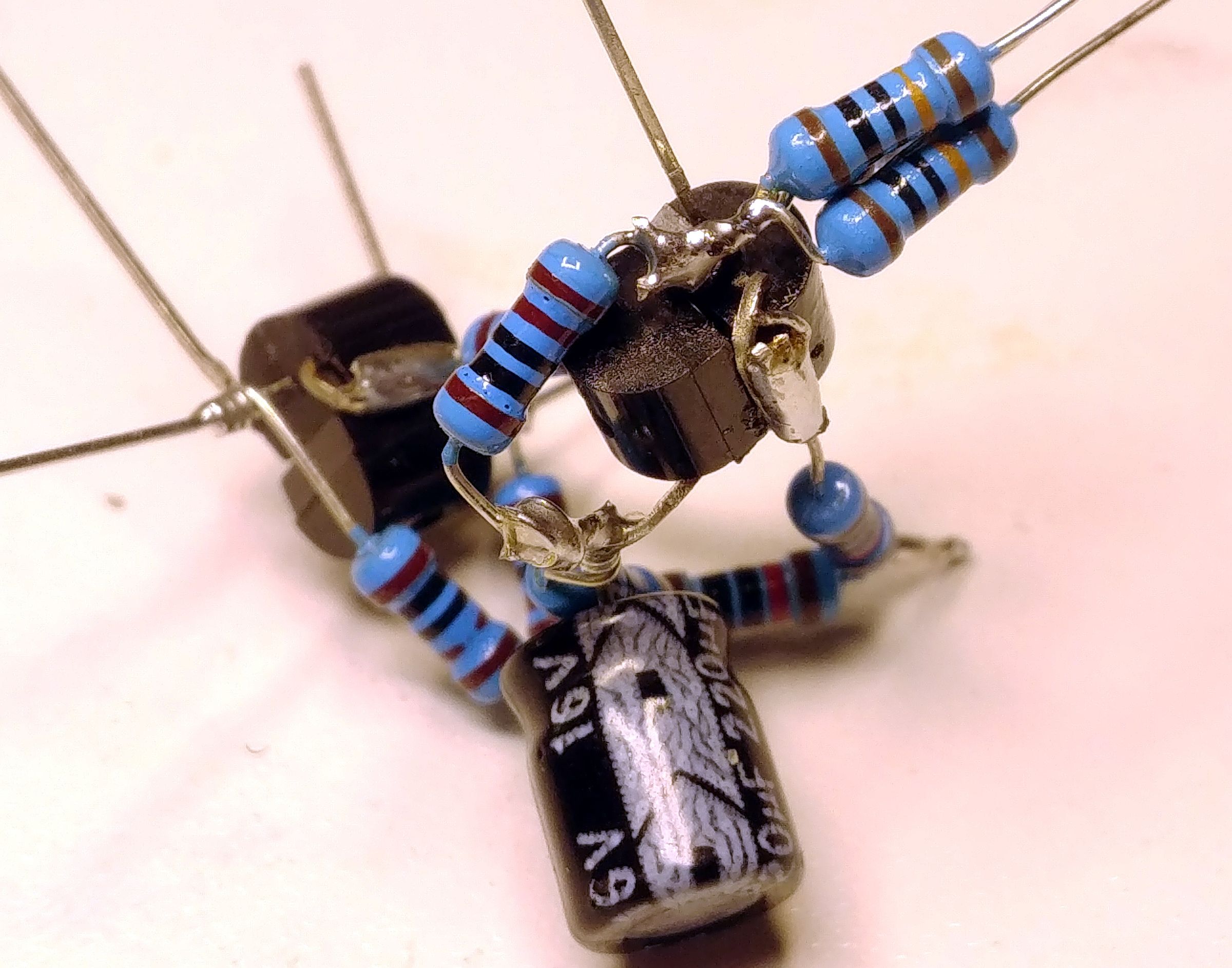 Diode Ladder VCF With NO PCB! : 38 Steps - Instructables