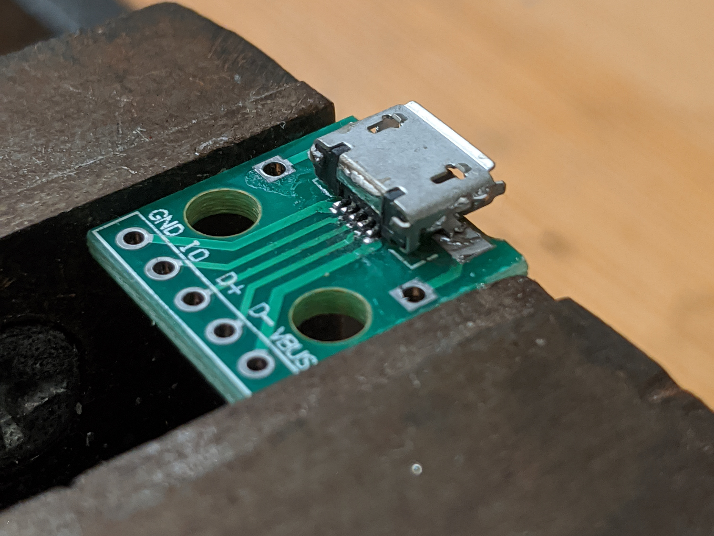 Replace Micro-USB Port With Only a Soldering Iron : 9 Steps (with ...