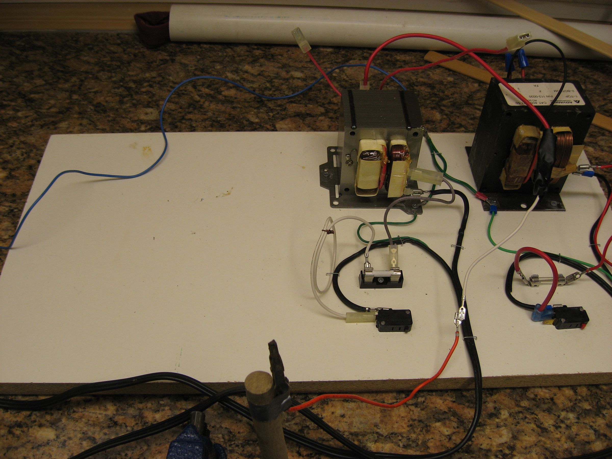 Microwave Oven Transformer High Voltage Rig : 7 Steps - Instructables