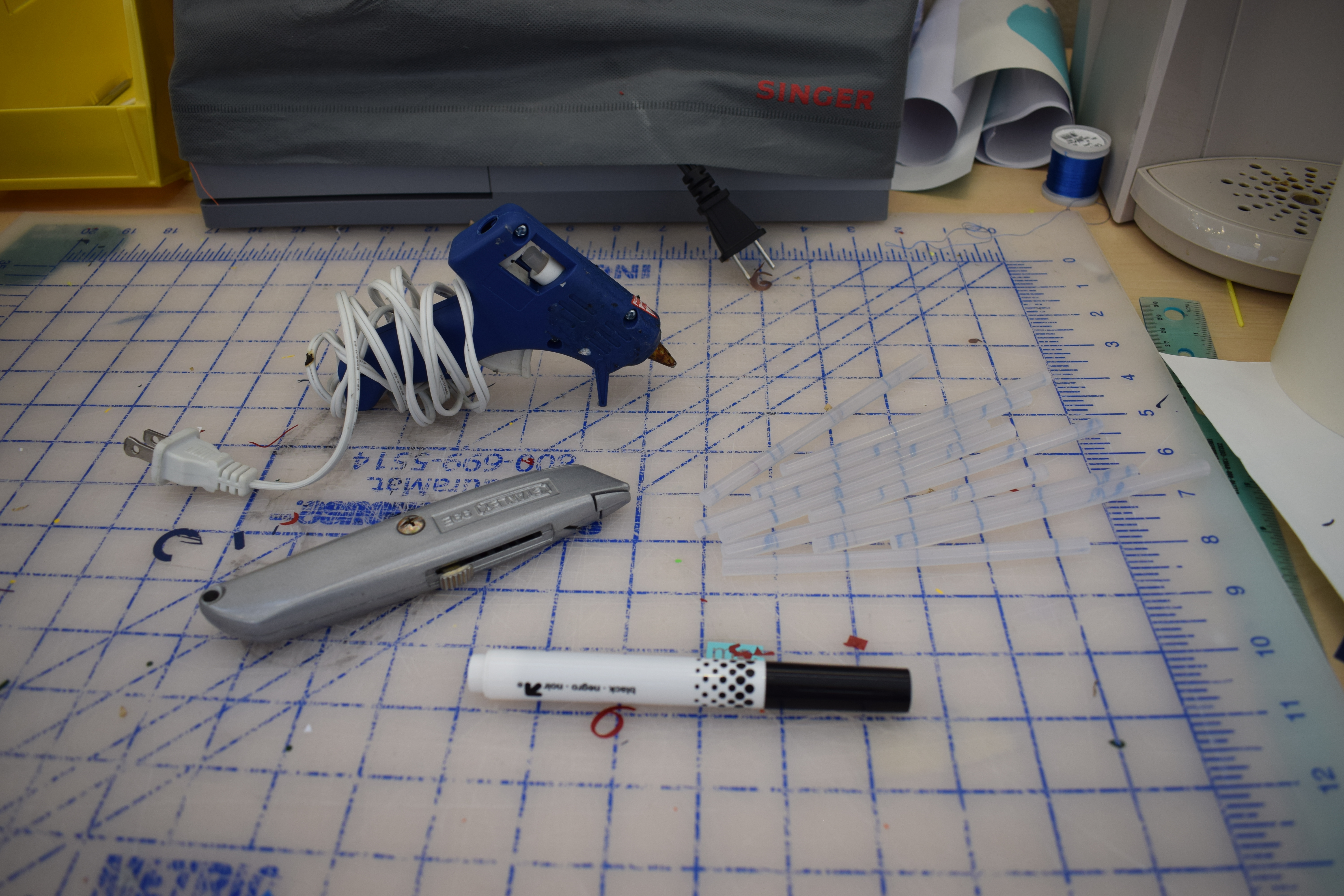 How to Make a Shoe-box Projector! : 4 Steps - Instructables