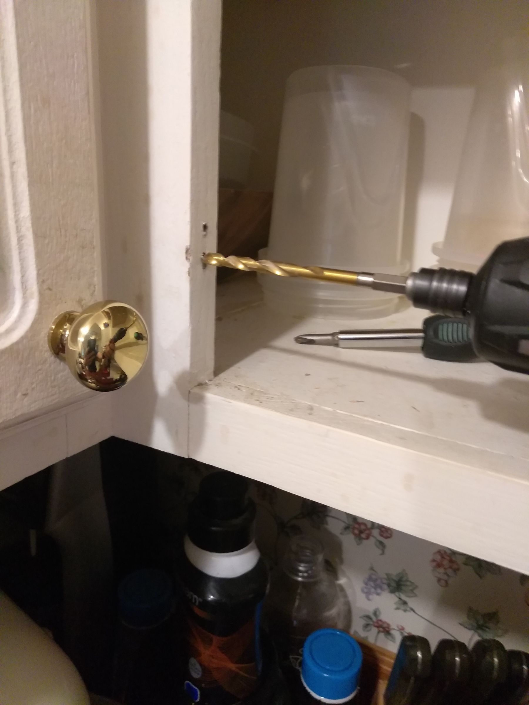 Repairing Stripped Cabinet Hinges : 5 Steps (with Pictures) - Instructables