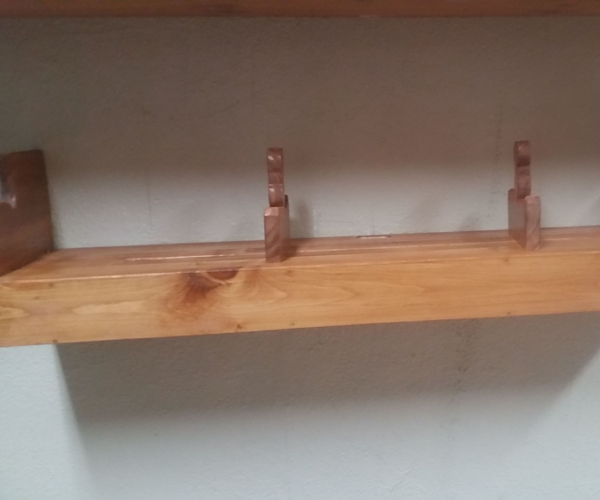 Floating Shelf #2 - the One With the Sliding Book Ends : 3 Steps (with ...